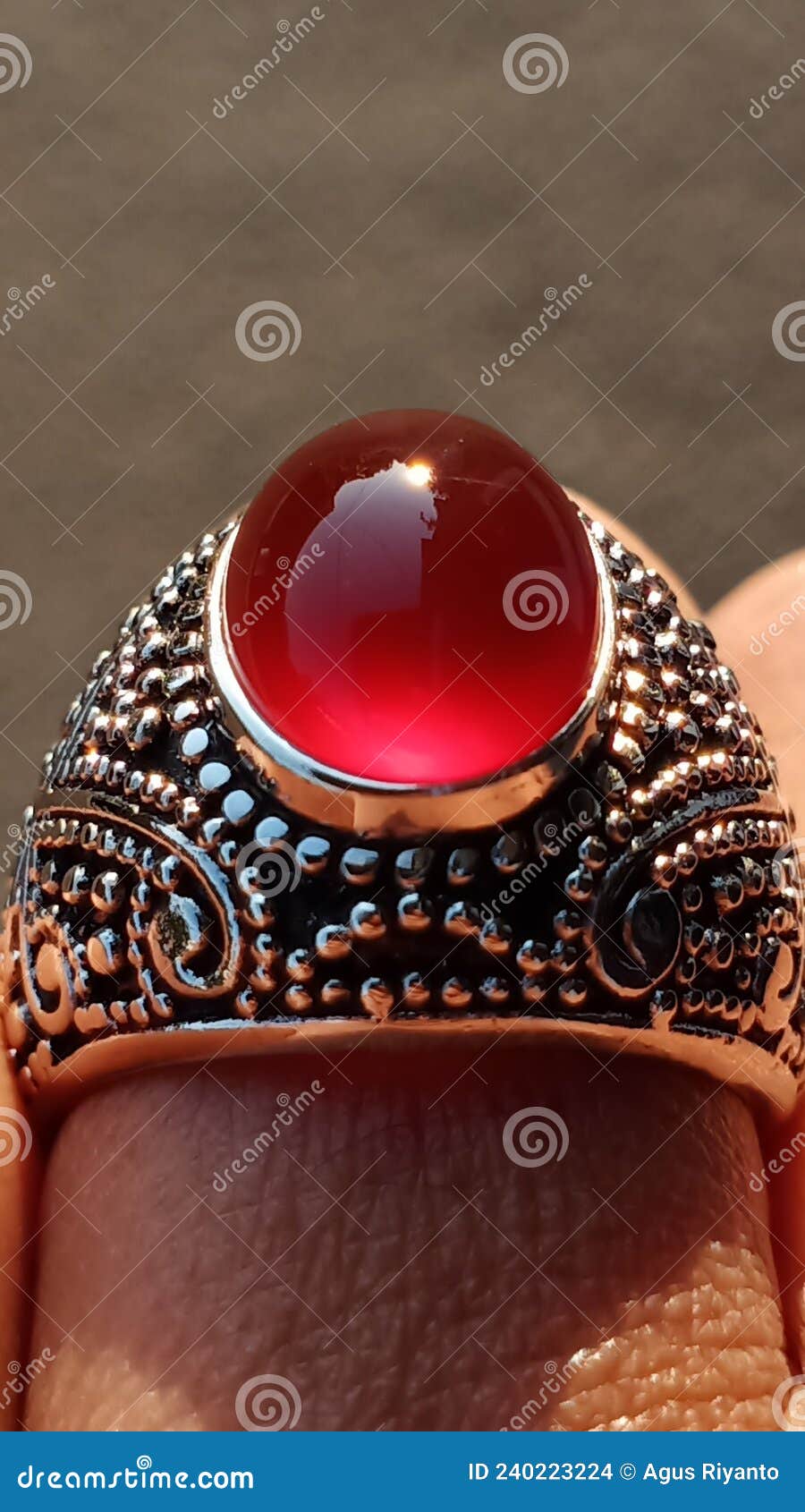 Aqeeq Carnelian Stone on Persian Ring Stock Photo - Image of persian ...