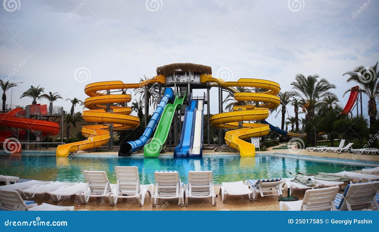 Aquapark Water Slide Royalty-Free Stock Photo | CartoonDealer.com #25017585