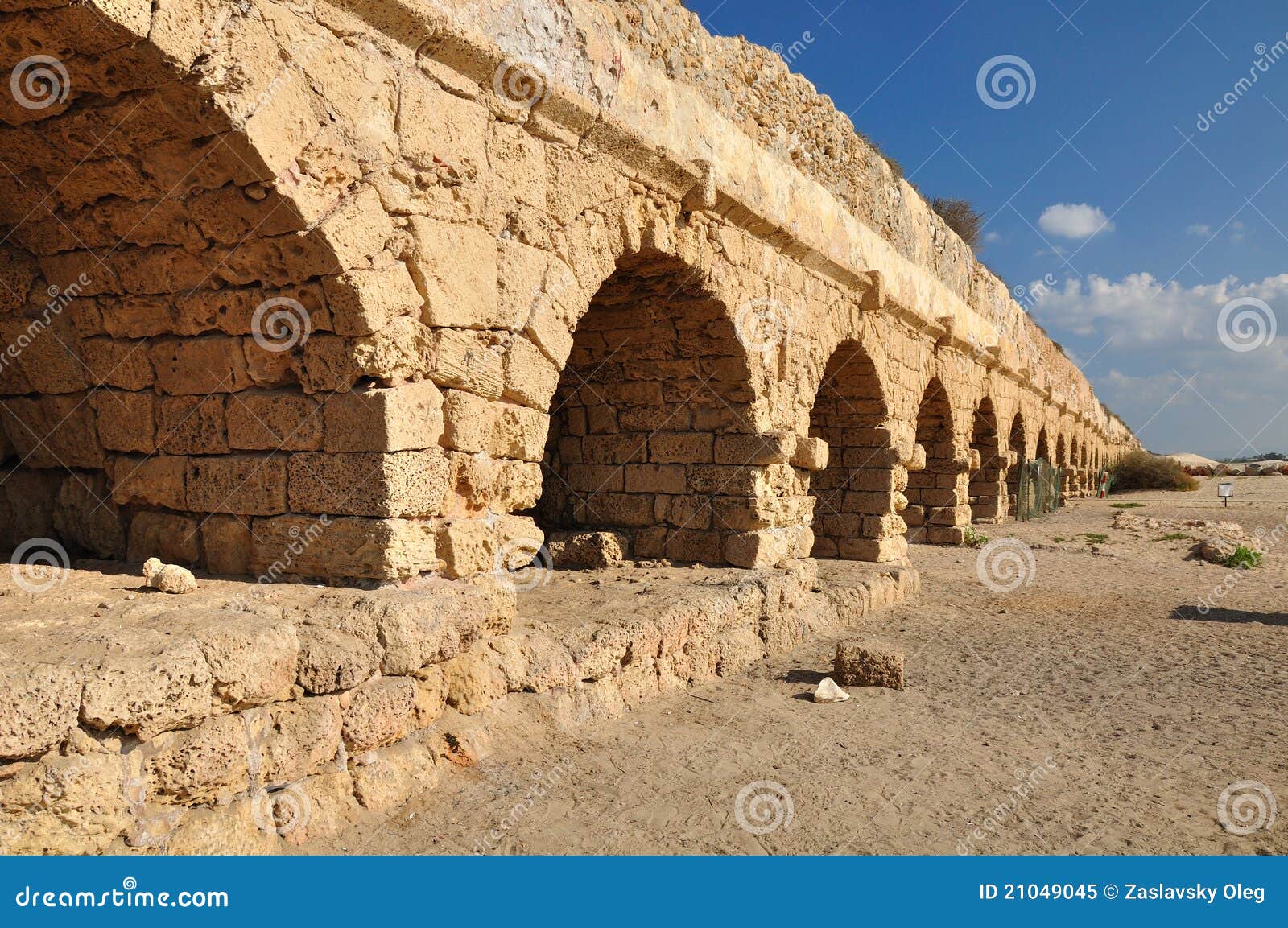 Aqueduct. stock image. Image of pattern, coast, horizon - 21049045