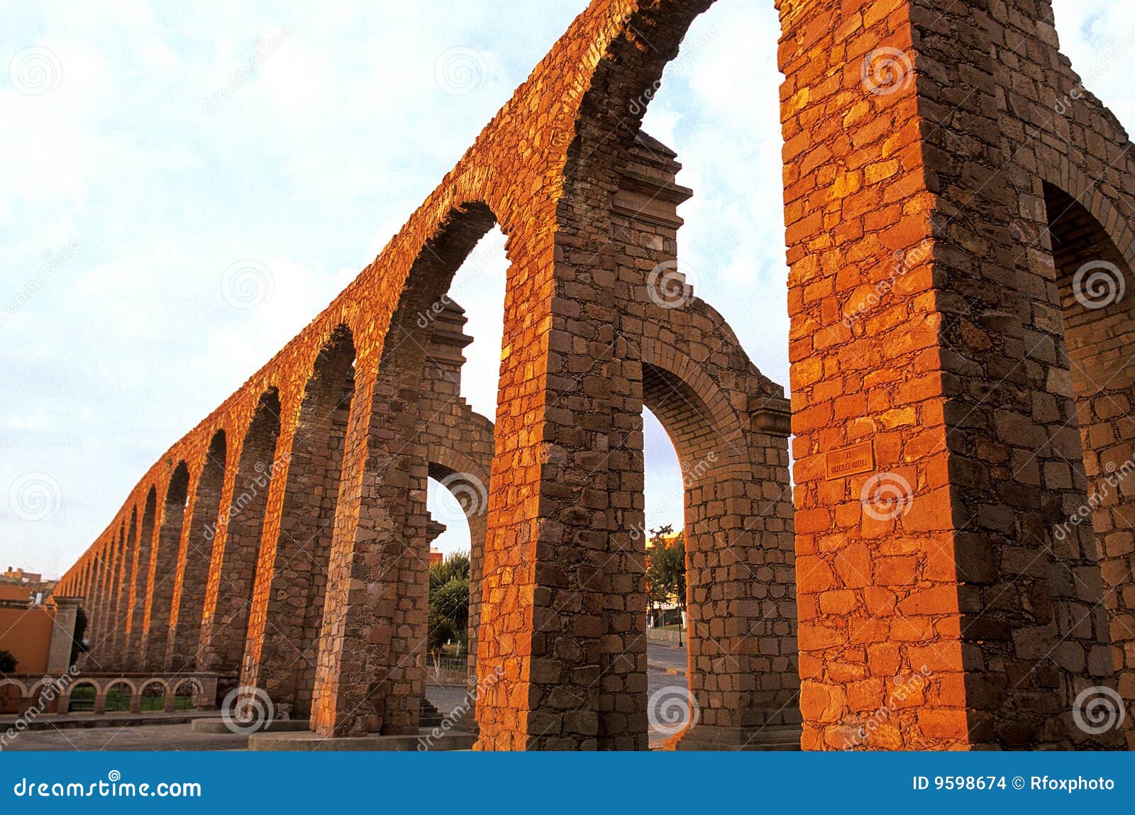 Aqueduct- Zacatecas, Mexico Stock Photo - Image of heritage, dusk: 9598674