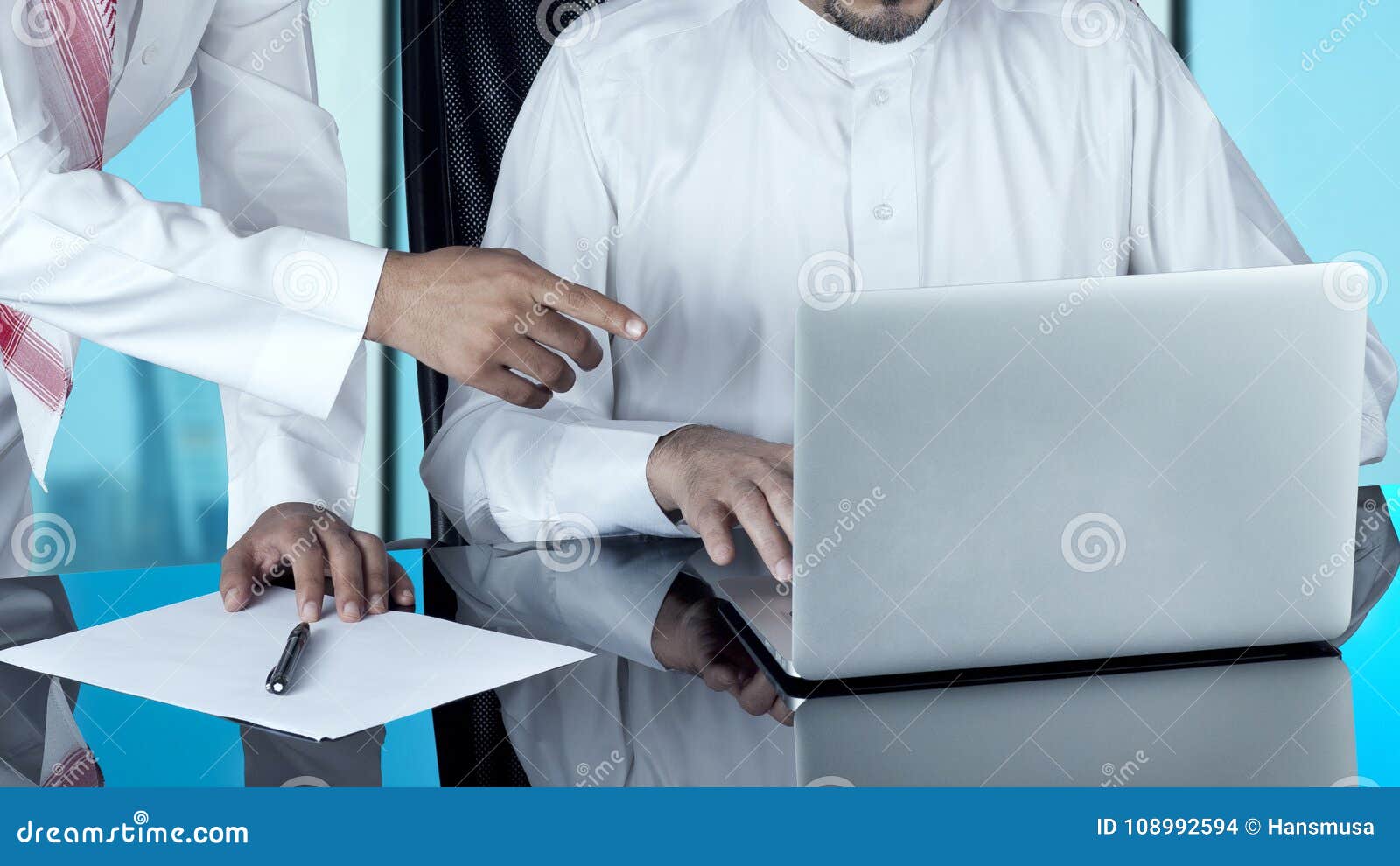 Arab Businessmen Working on a Laptop Stock Photo - Image of planning ...