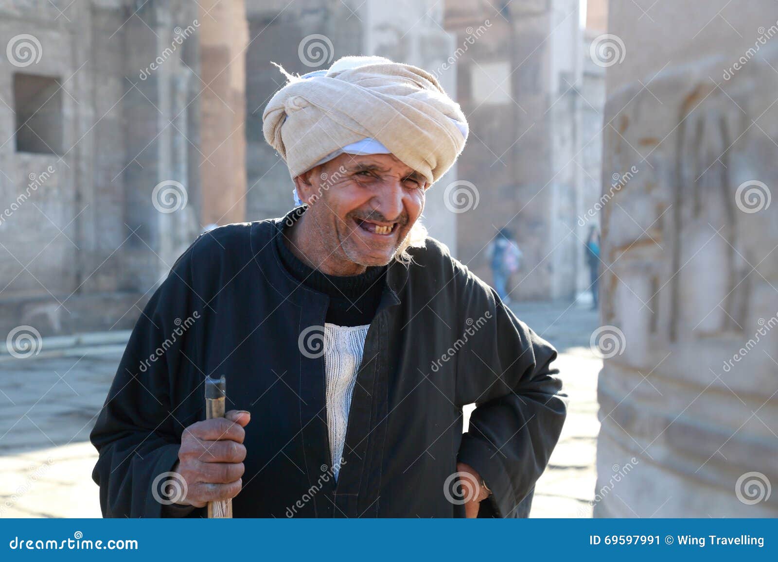 Arab man editorial photo. Image of smile, work, poor - 69597991