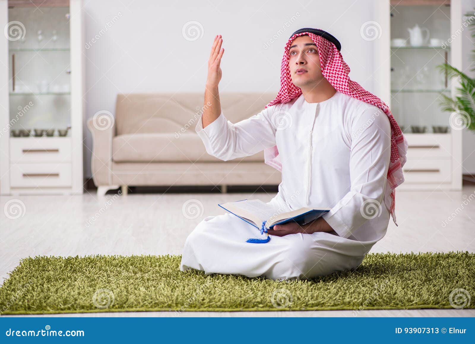 The Arab Man Praying at Home Stock Image - Image of meditation, islam ...
