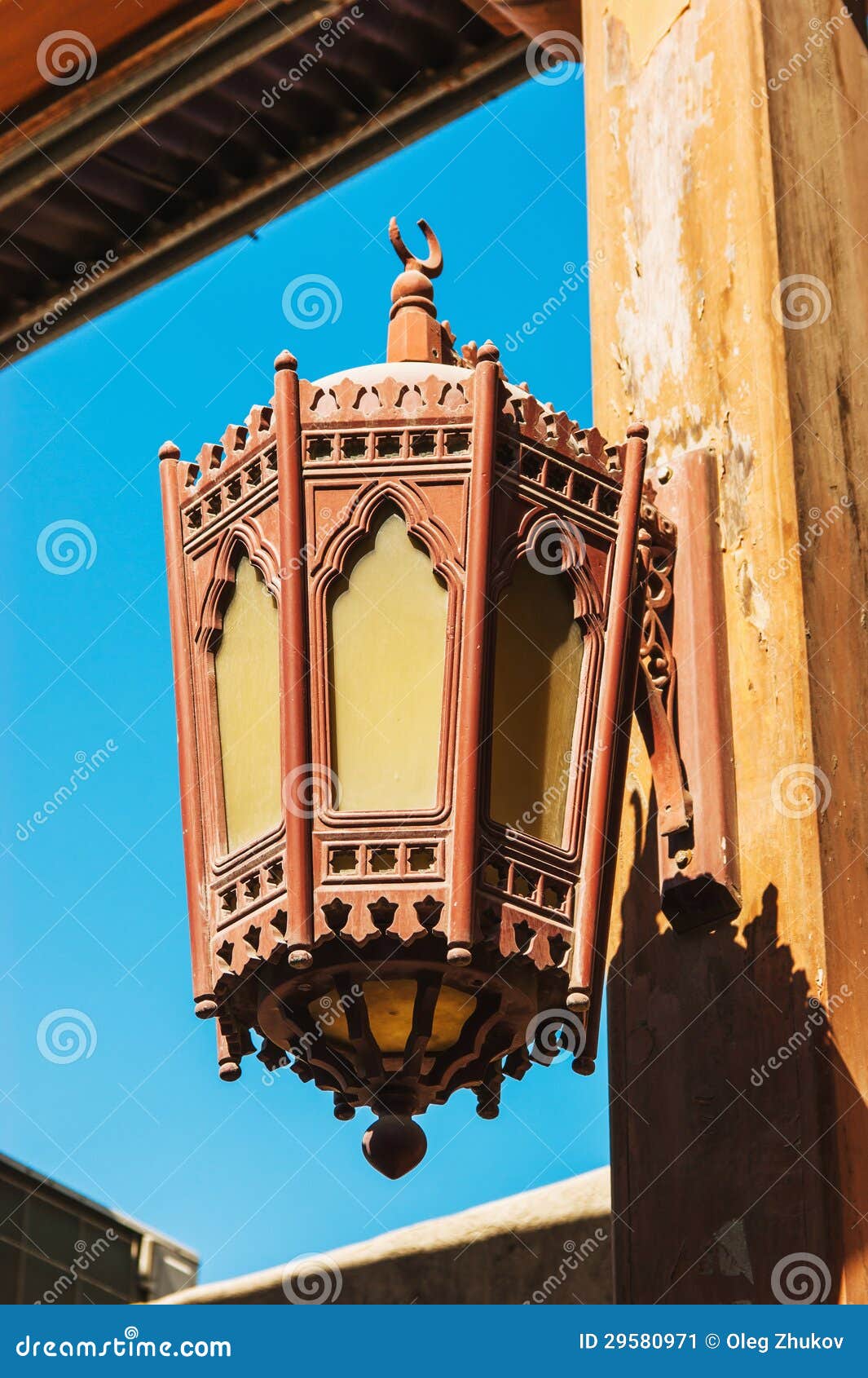 Arab Street Lanterns in the City of Dubai Stock Image - Image of ...