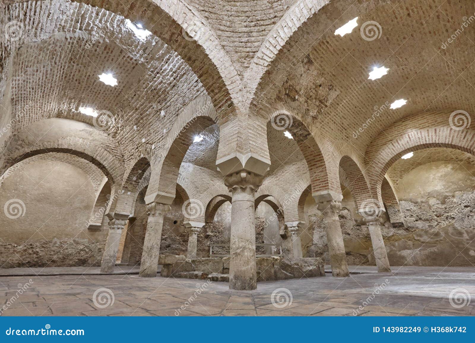 Arabian Baths Building Interior in Jaen, Spain. XI Architecture ...