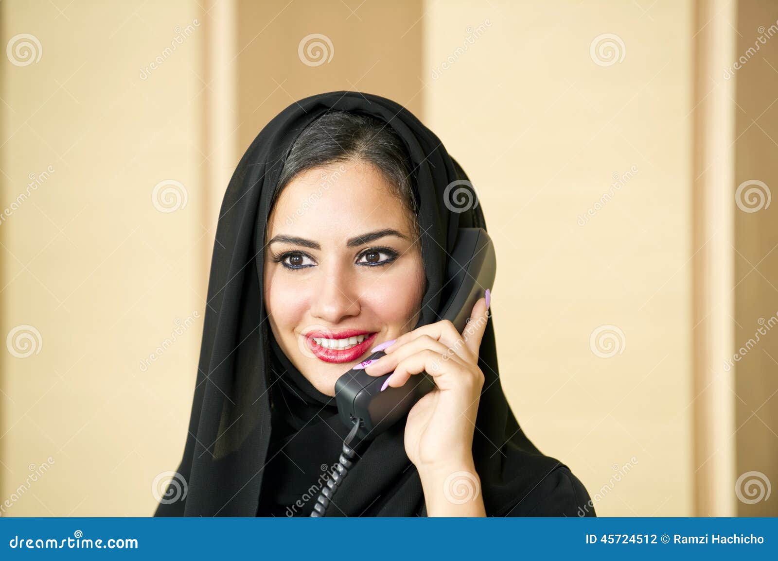 Arabian Customer Service Representative Stock Photo - Image of ...
