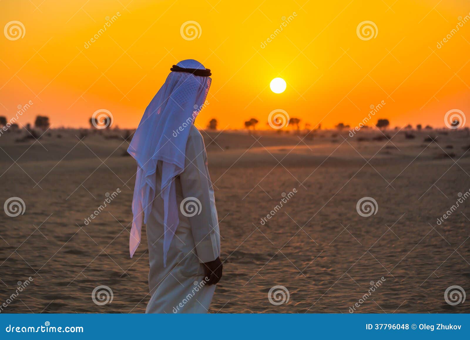 Arabian desert stock photo. Image of landscapes, sandscape - 37796048