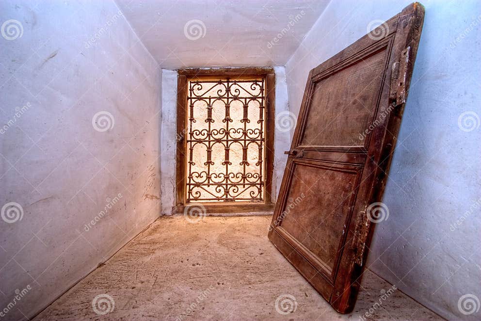 Arabian shutter and window stock image. Image of arabian - 3385501