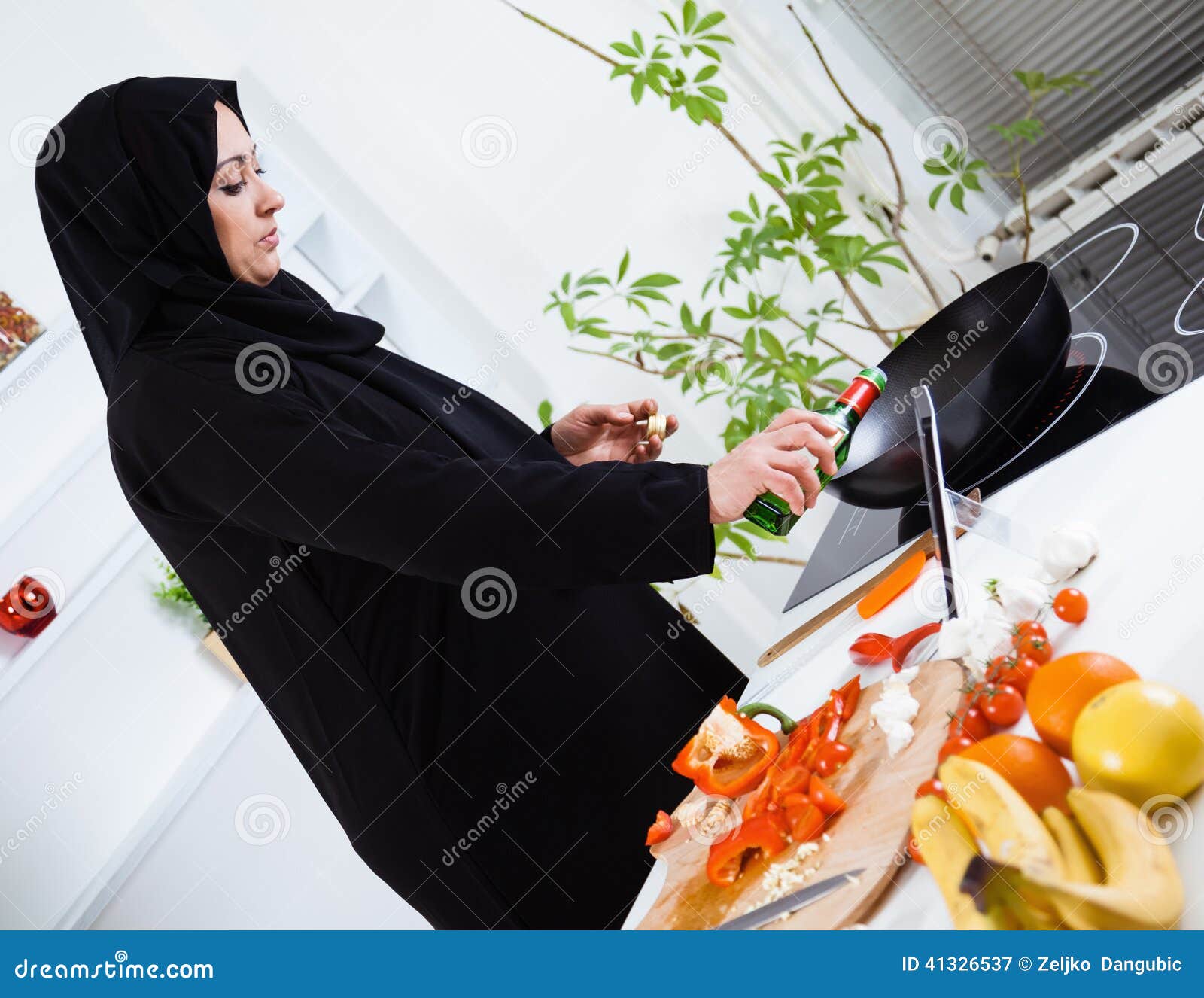 Arabian woman cooking stock image. Image of girl, chef - 41326537