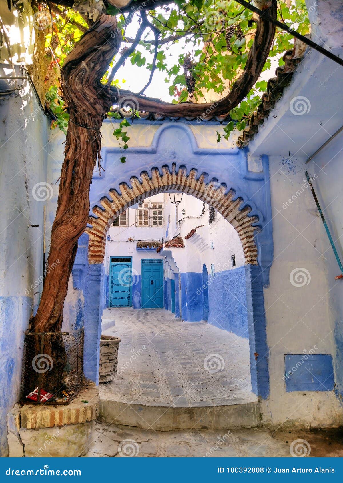 Arabic arch way editorial stock photo. Image of sight - 100392808
