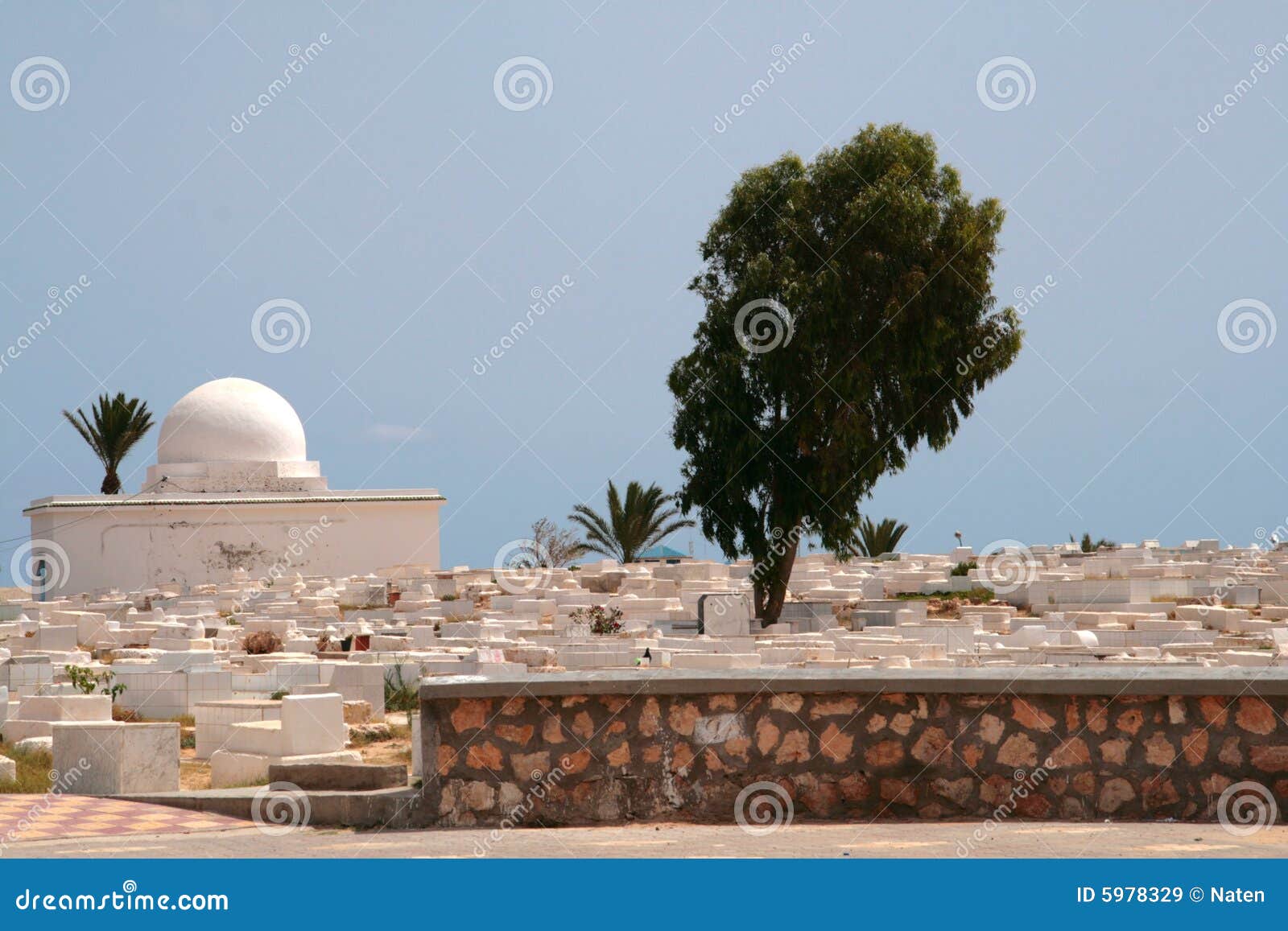 Arabic cemetery stock image. Image of islam, grave, mausoleum - 5978329