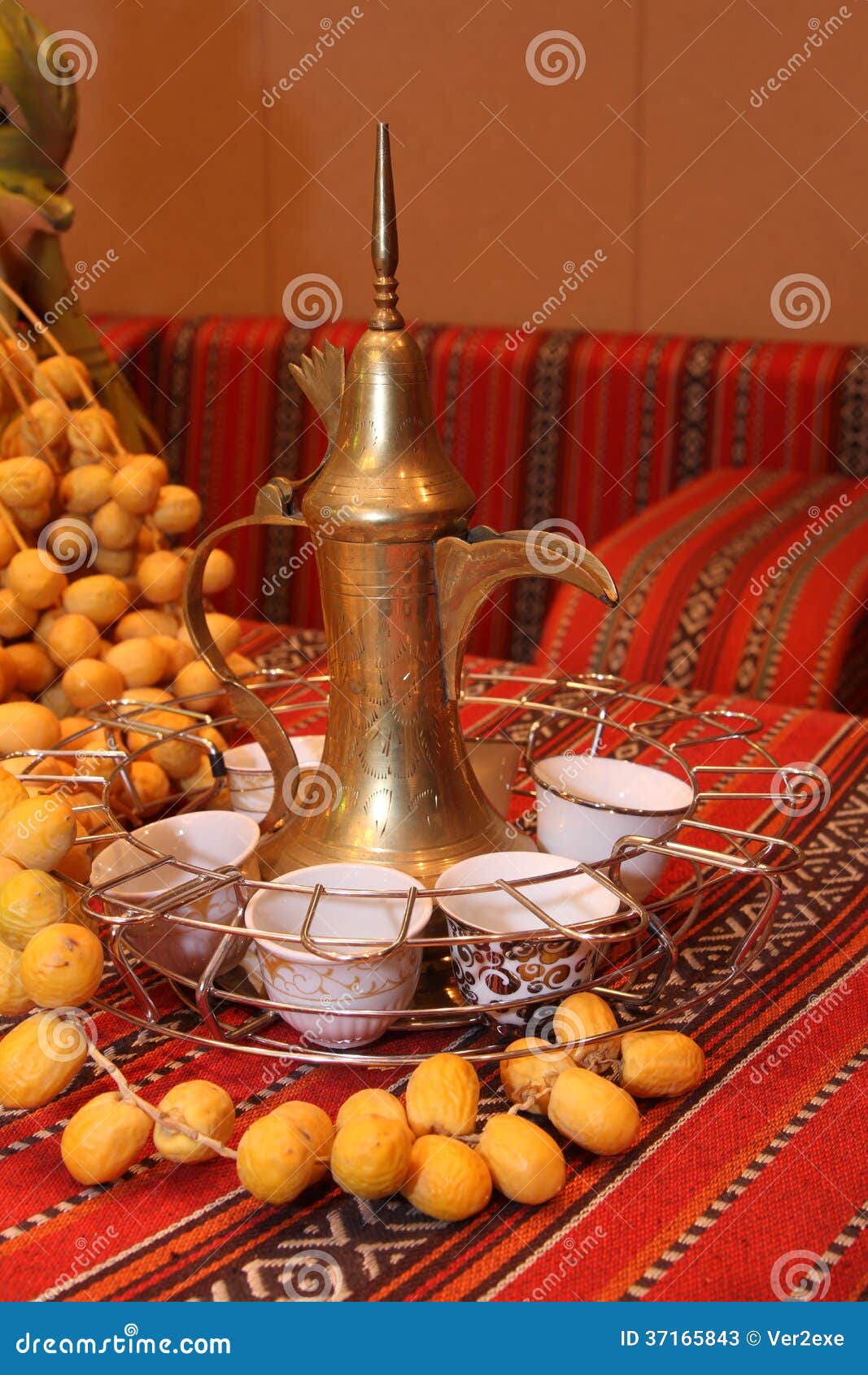 Arabic coffee pot stock image. Image of snack, beverage - 37165843