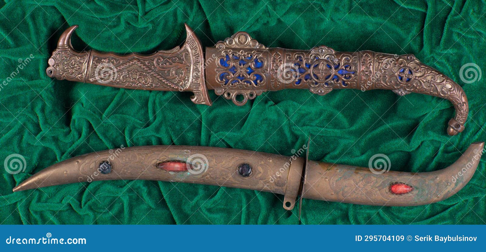 Arabic dagger on green stock image. Image of metal, antique - 295704109