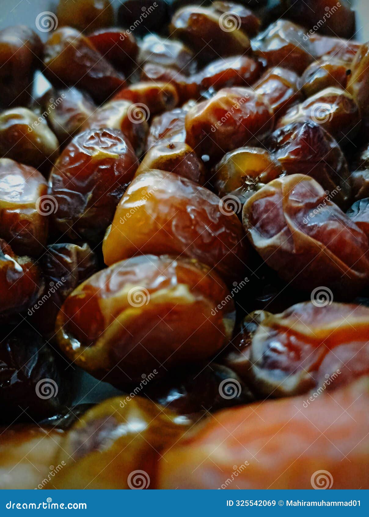 Arabic Dates In Small Package For Ramadan Stock Photo | CartoonDealer ...