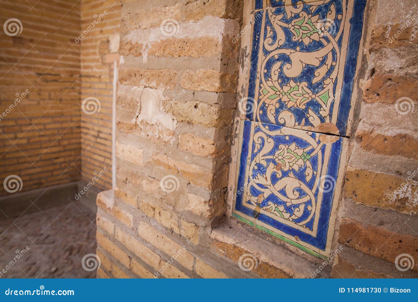 Arabic Decorations on a Wall Stock Photo - Image of muslim, arabic ...