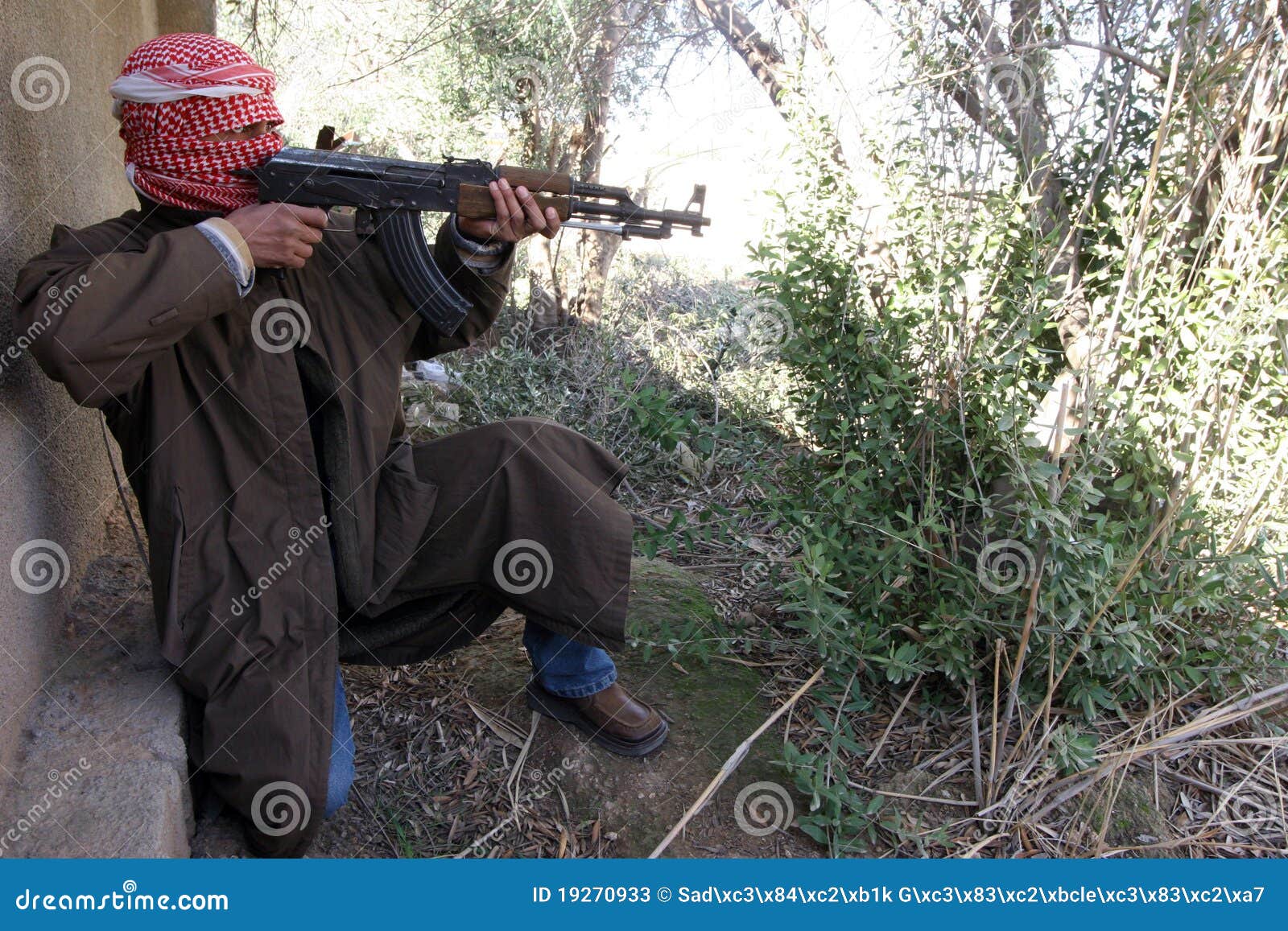 Arabic Militant in Iraq editorial stock photo. Image of body - 19270933