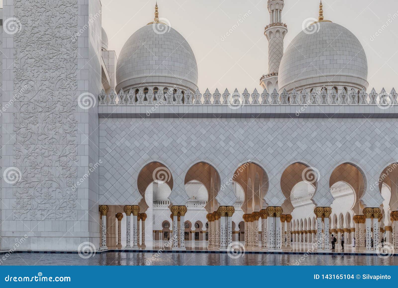 Arabic Mosque Arch, with Sunset Light.Great Mosque. UAE. Abu Dhabi ...