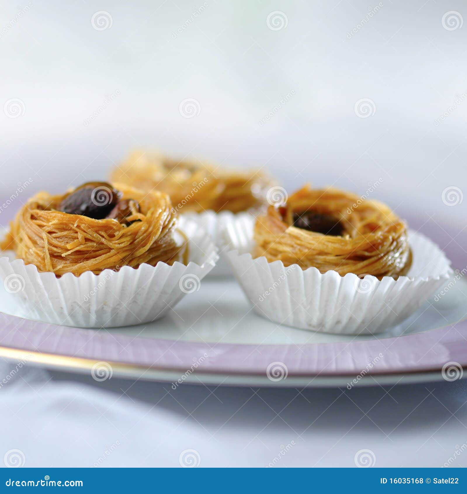 Arabic sweet- Kunafa stock photo. Image of desire, fine - 16035168