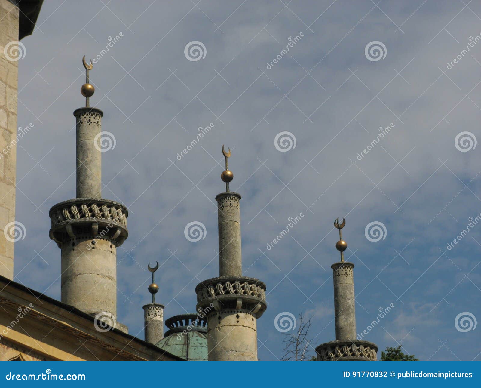 Arabic Towers Picture. Image: 91770832