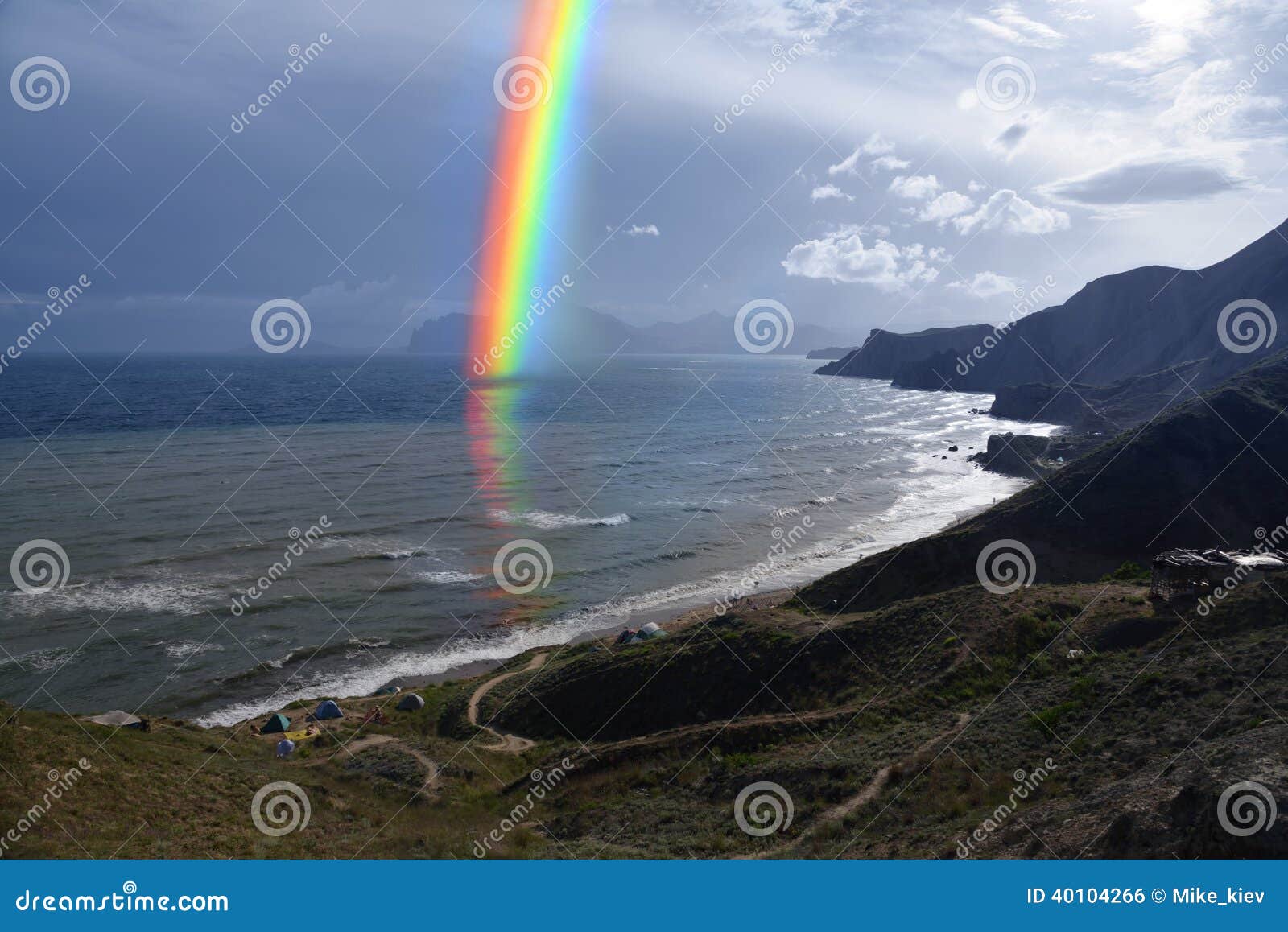 Arc-en-ciel de mer photo stock. Image du vacances, crimée - 40104266