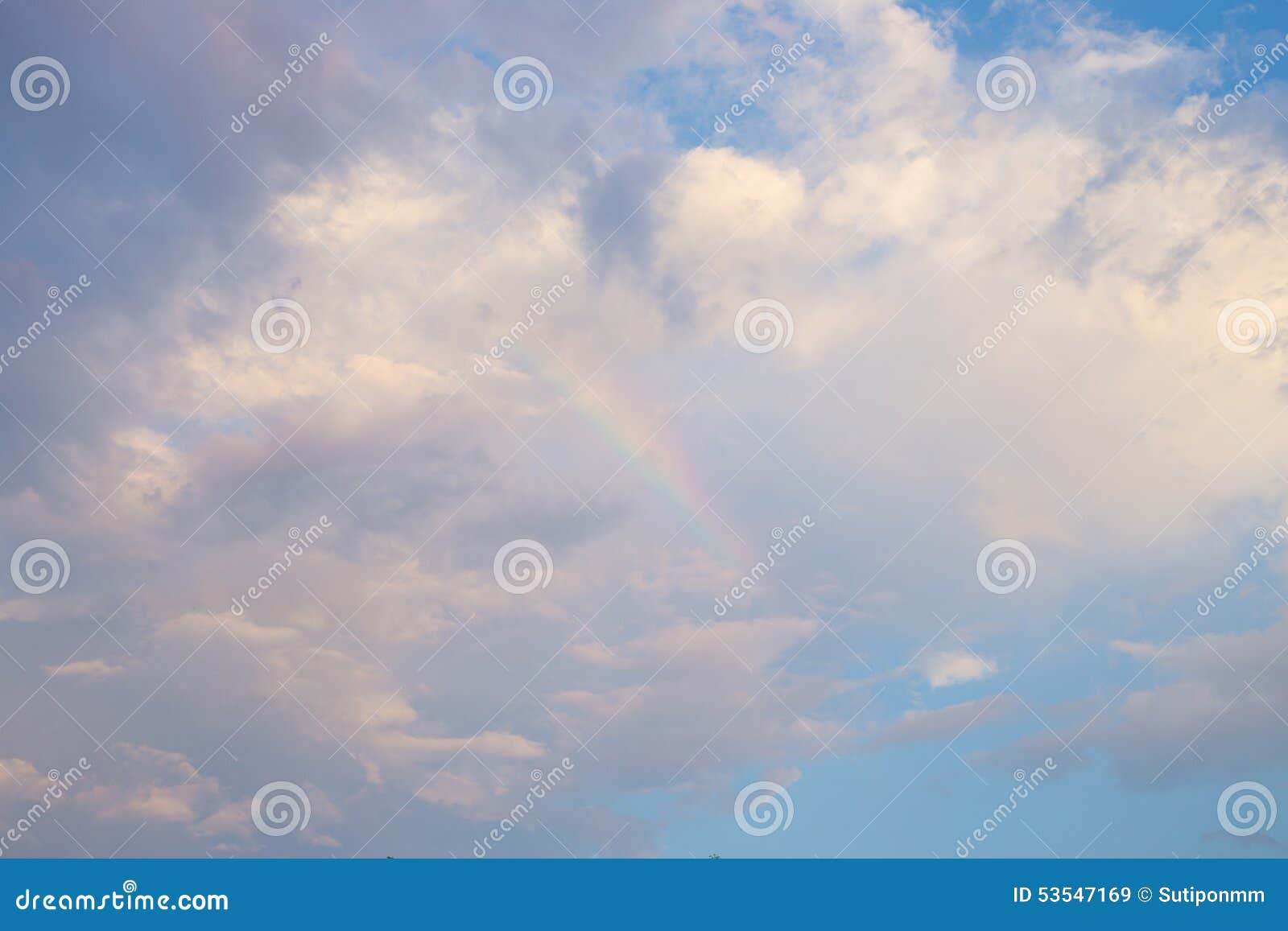 Arc-en-ciel, Phénomène Naturel Image stock - Image du climat, nuageux ...