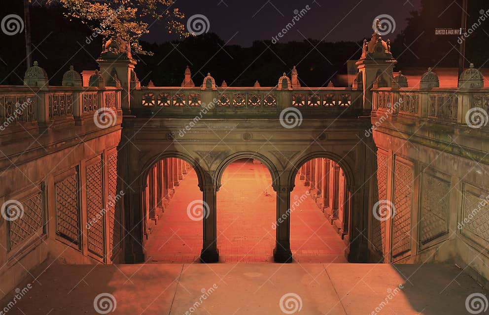 Arcade De Terrasse De Bethesda Photo stock - Image du arcade, vide: 7688584