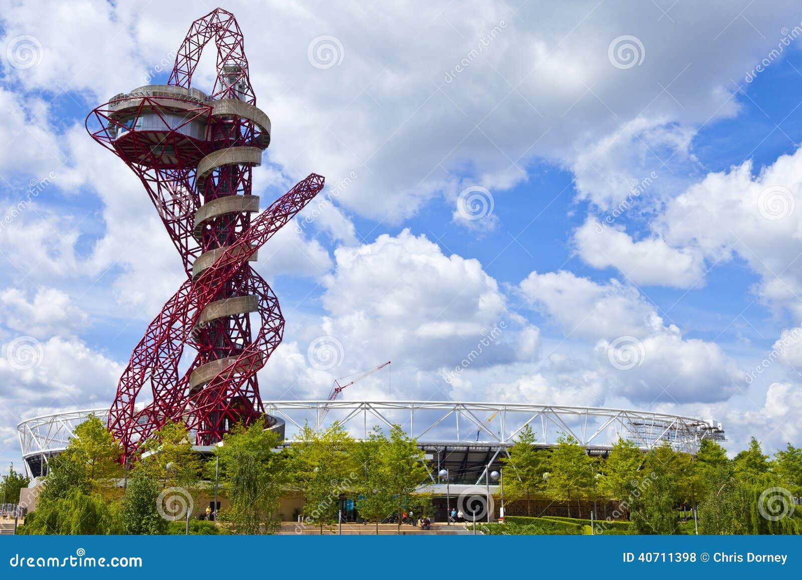 ArcelorMittal Observation Tower and London Olympic Stadium Editorial ...