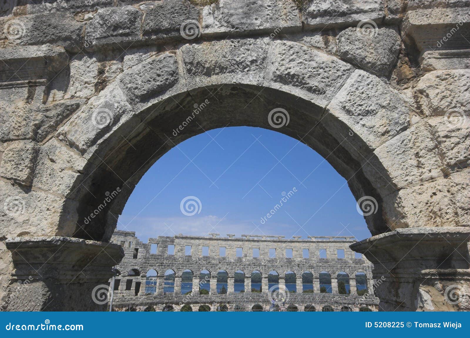 Arch of the Arena in Pula stock image. Image of building - 5208225