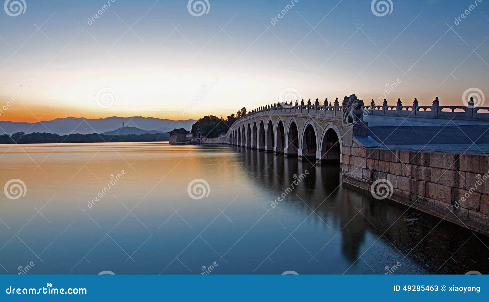 The 17 Arch Bridge and the Kunming Lake Stock Image - Image of arch ...