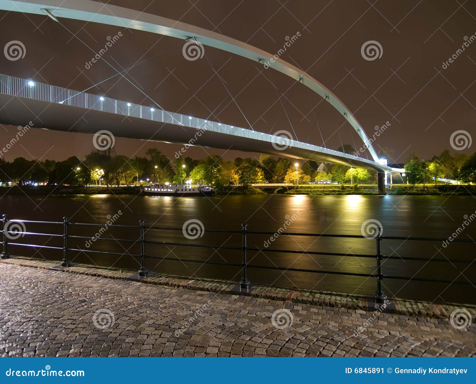 Arch bridge in lights. stock image. Image of bridge, boat - 6845891