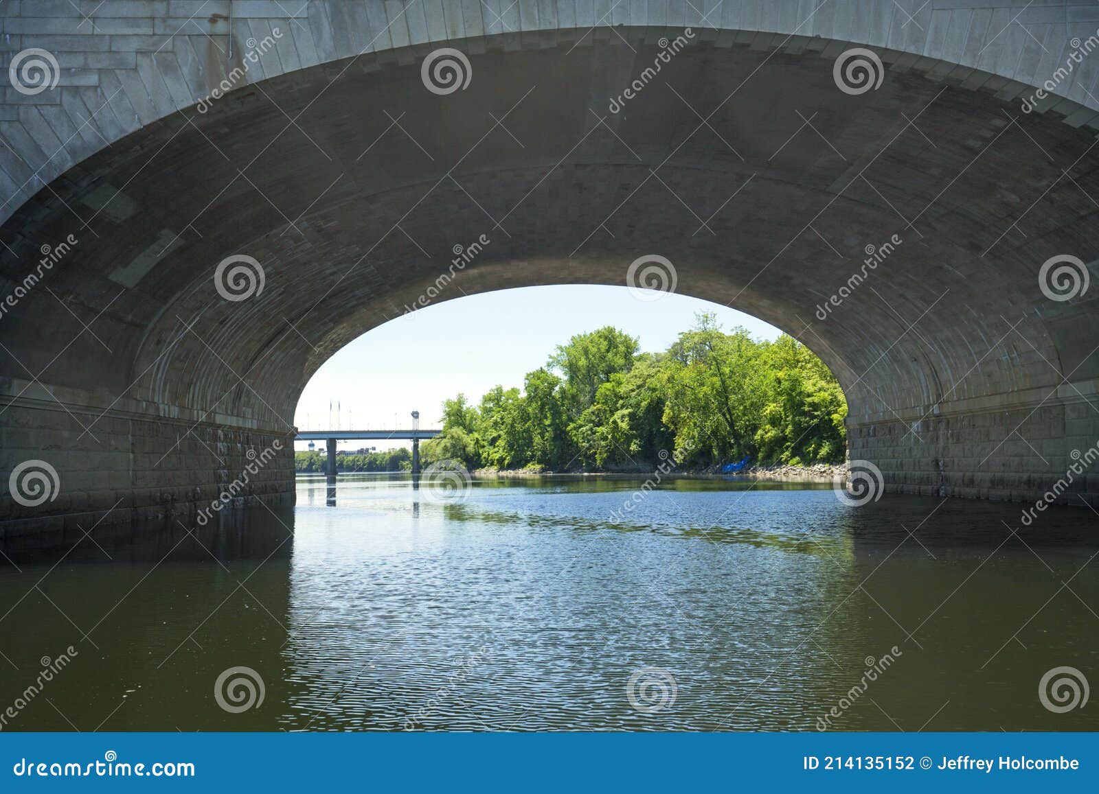 Arch of Bulkeley Bridge in Hartford, Connecticut, in June Stock Photo ...