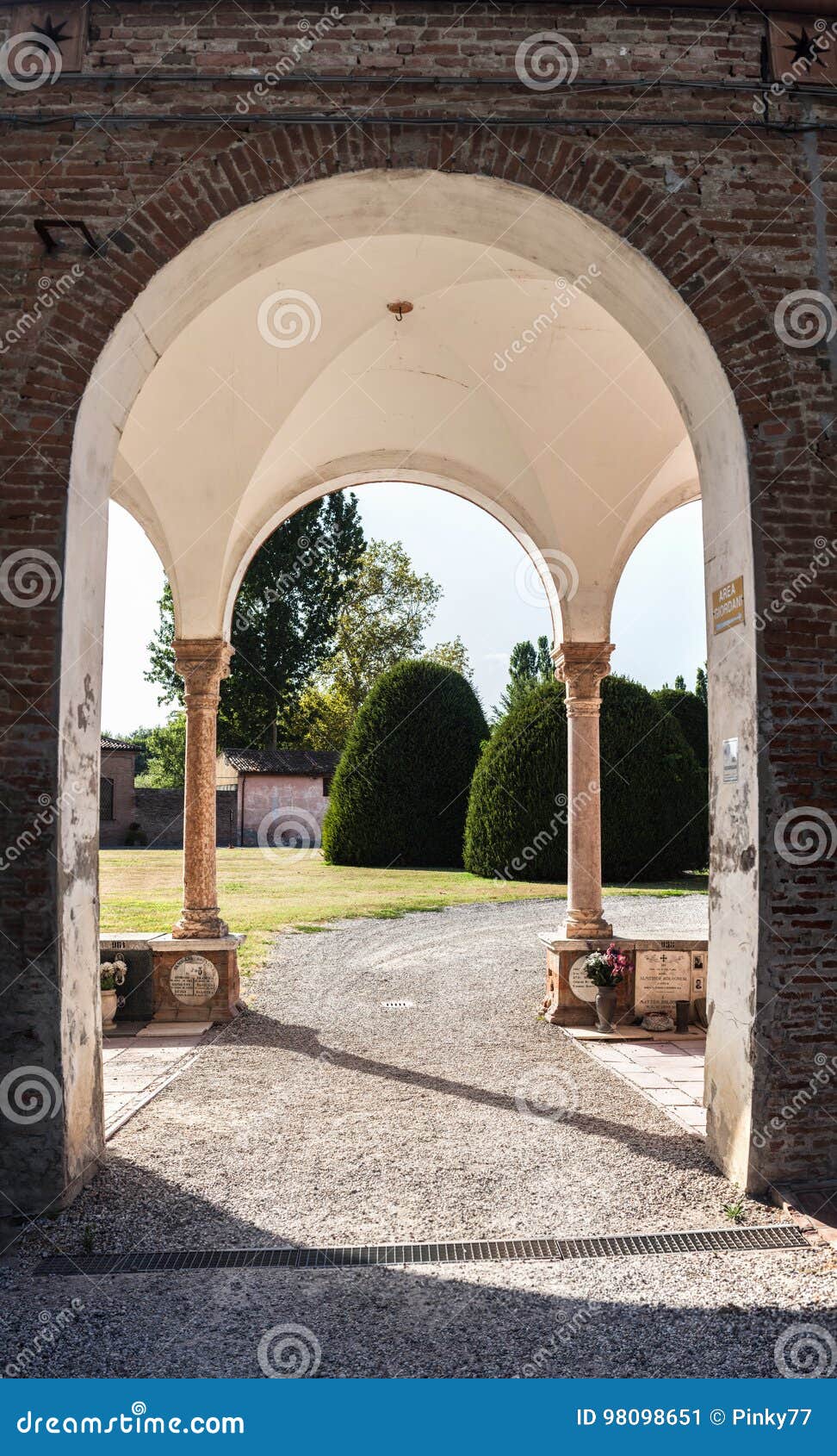 Arch - italy editorial photo. Image of mediterranean - 98098651