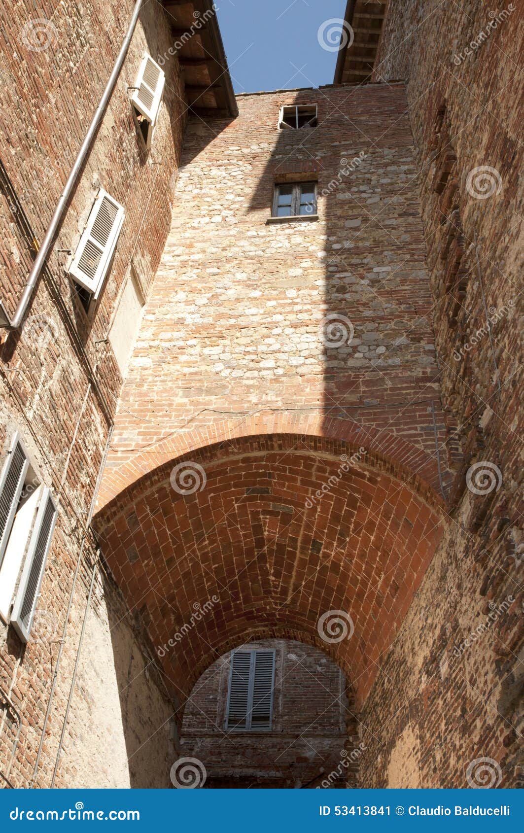 Arch made of bricks stock image. Image of architecture - 53413841