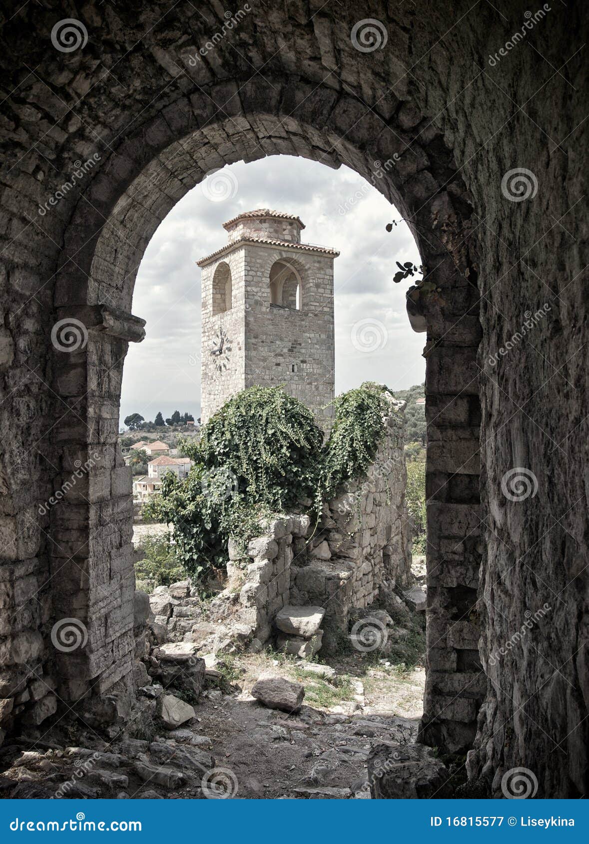 Arch pathway in old town stock image. Image of brick - 16815577