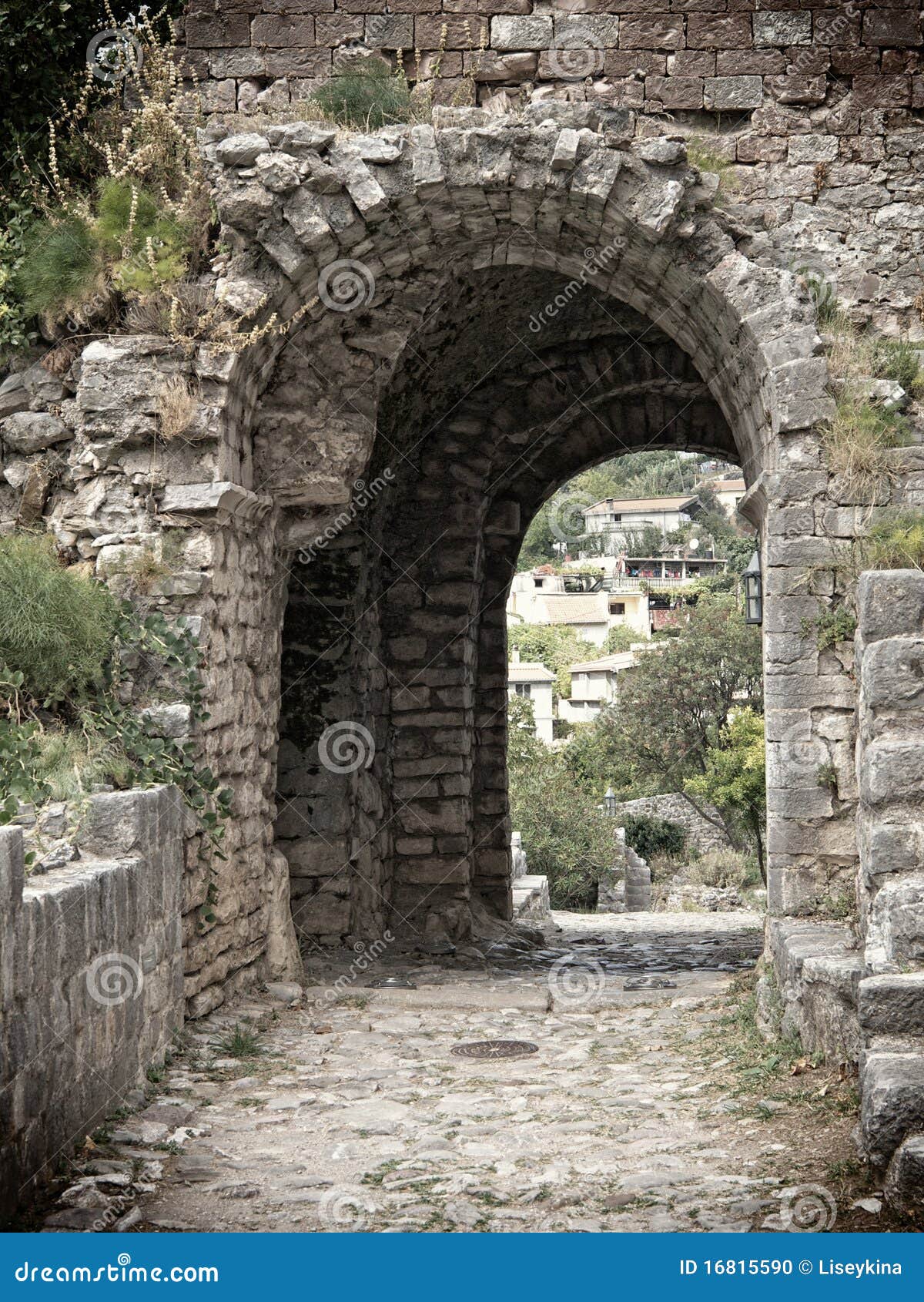 Arch pathway in old town stock photo. Image of gate, fort - 16815590