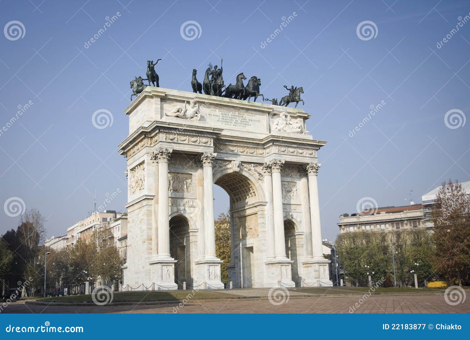 Arch of peace, milan stock image. Image of celebration - 22183877