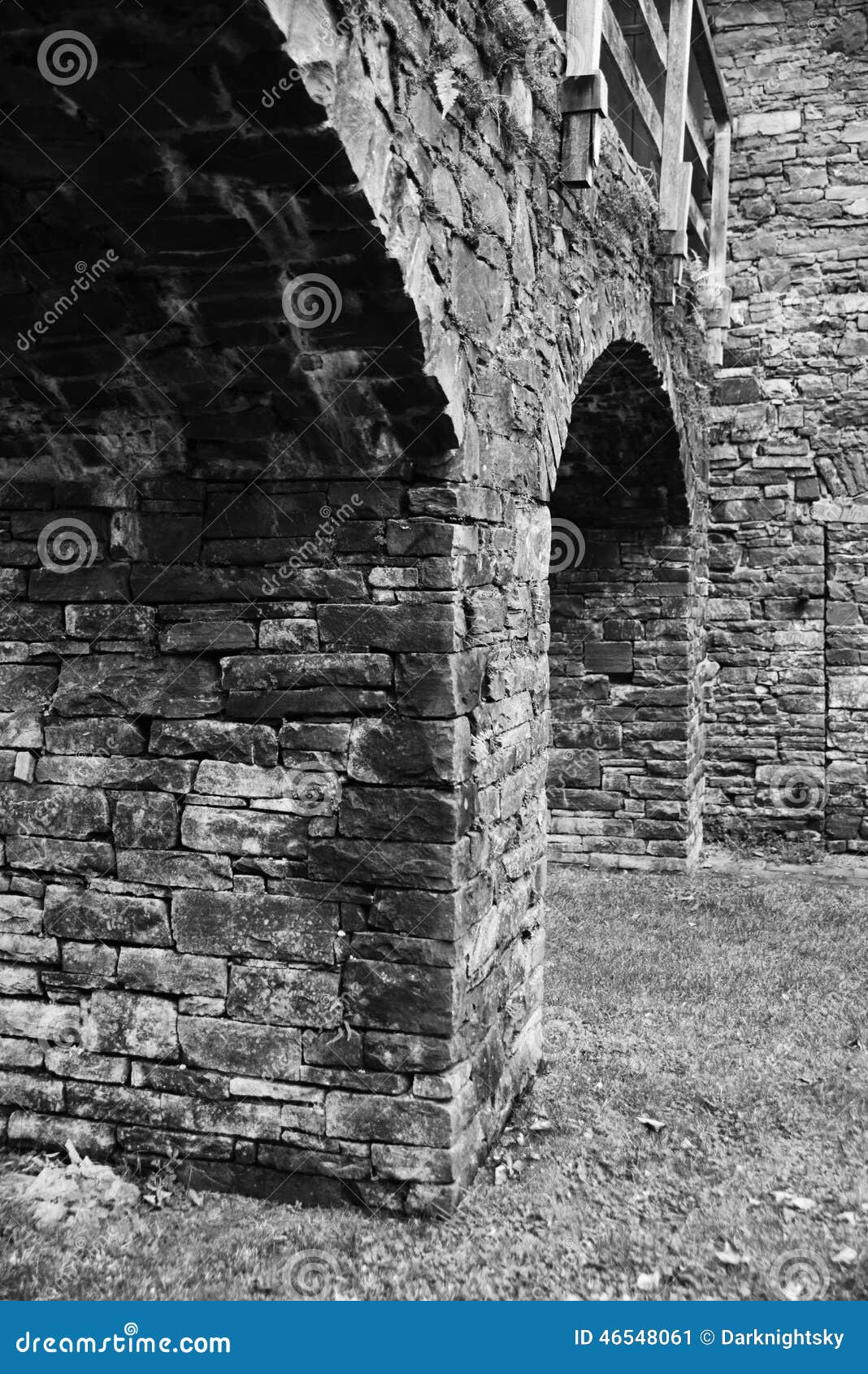 Arch perspective stock image. Image of building, ground - 46548061