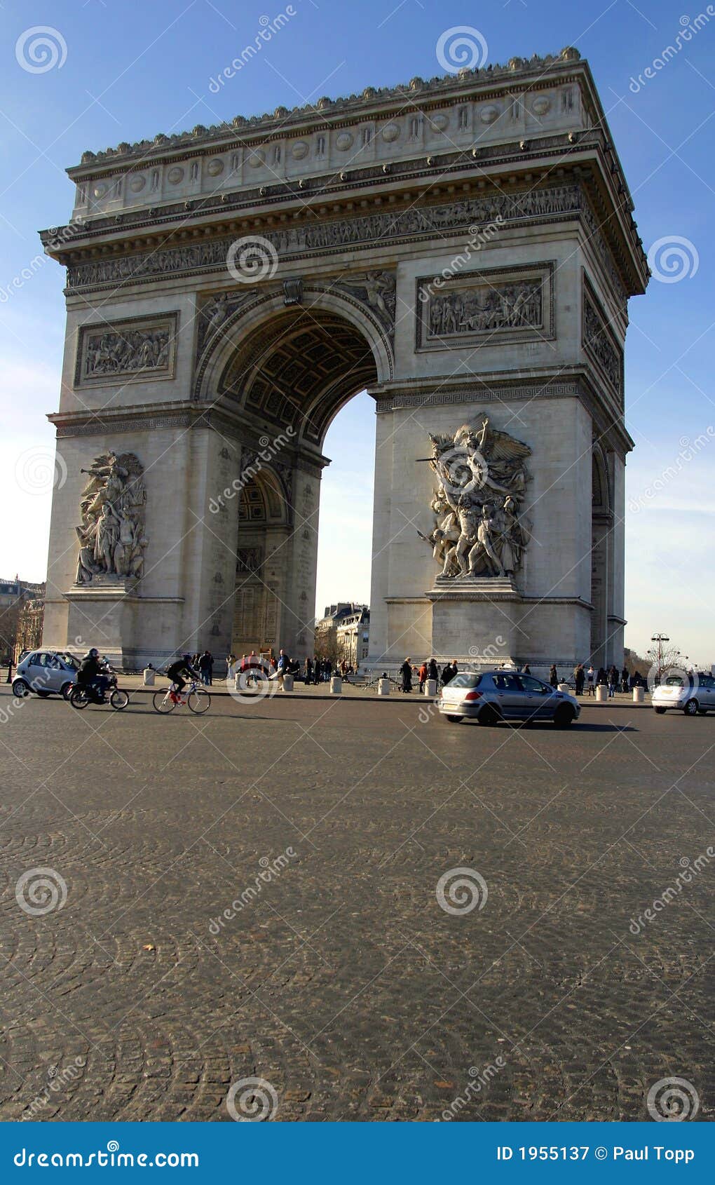 The Arch of Triumph in Paris Editorial Photography - Image of vacation ...