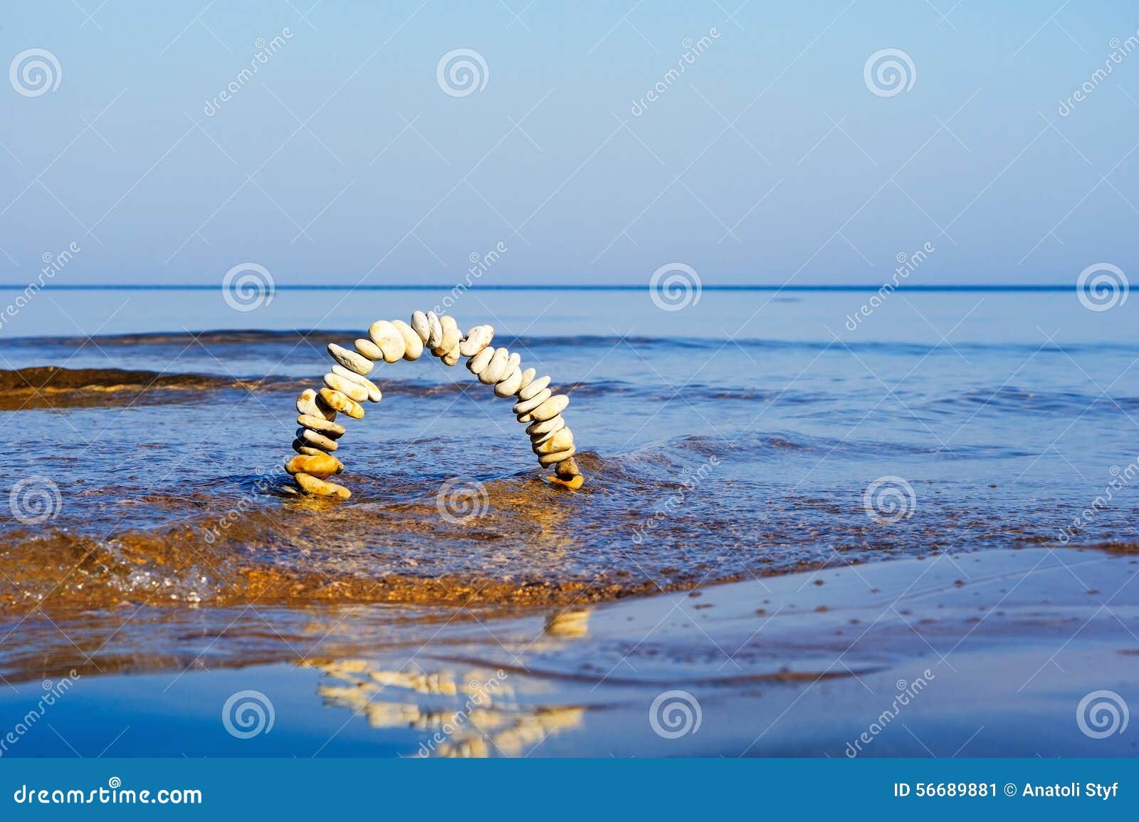 Arch and waves stock image. Image of circumference, arch - 56689881