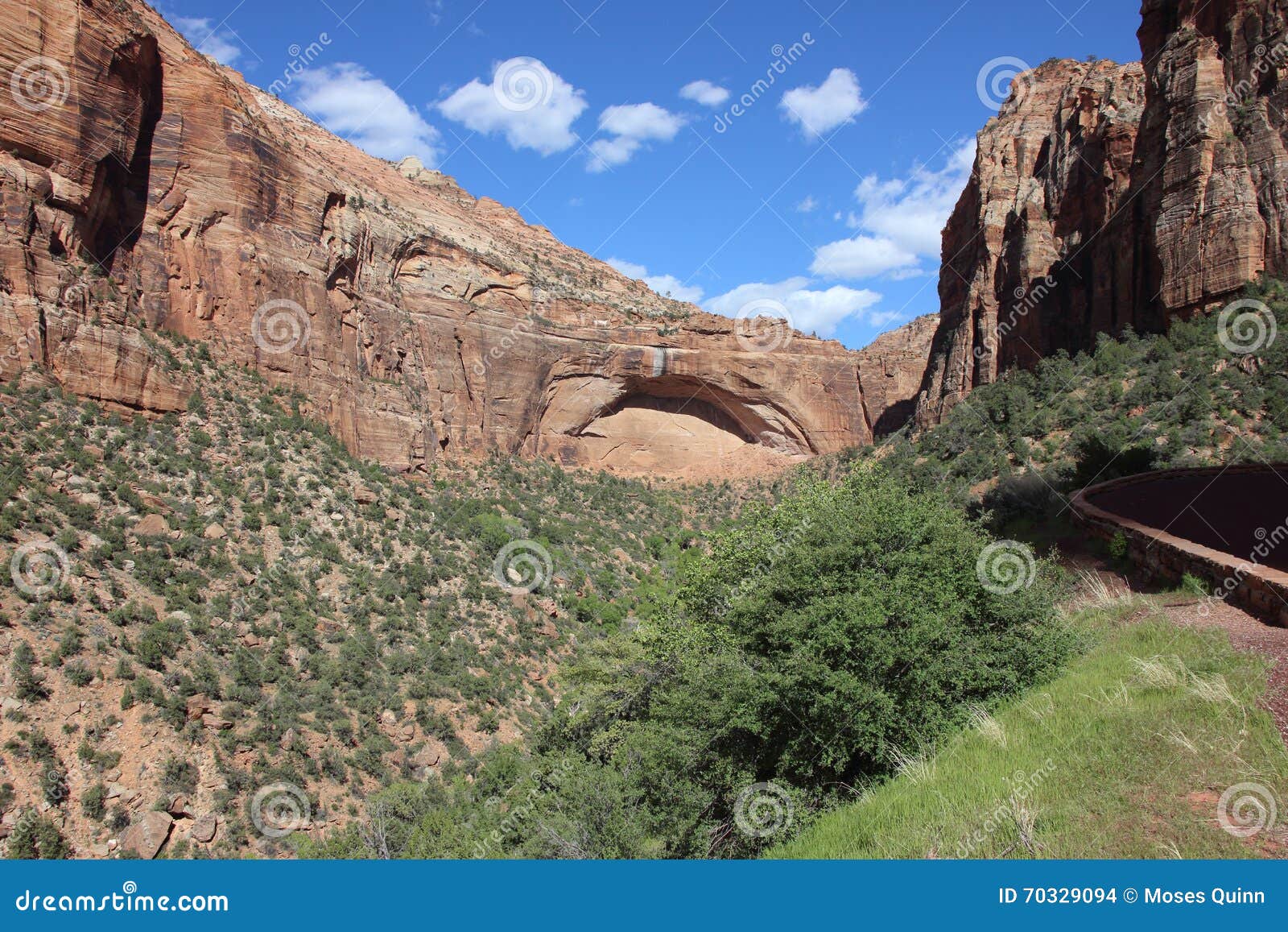 Arch in Zion National Park stock photo. Image of calm - 70329094