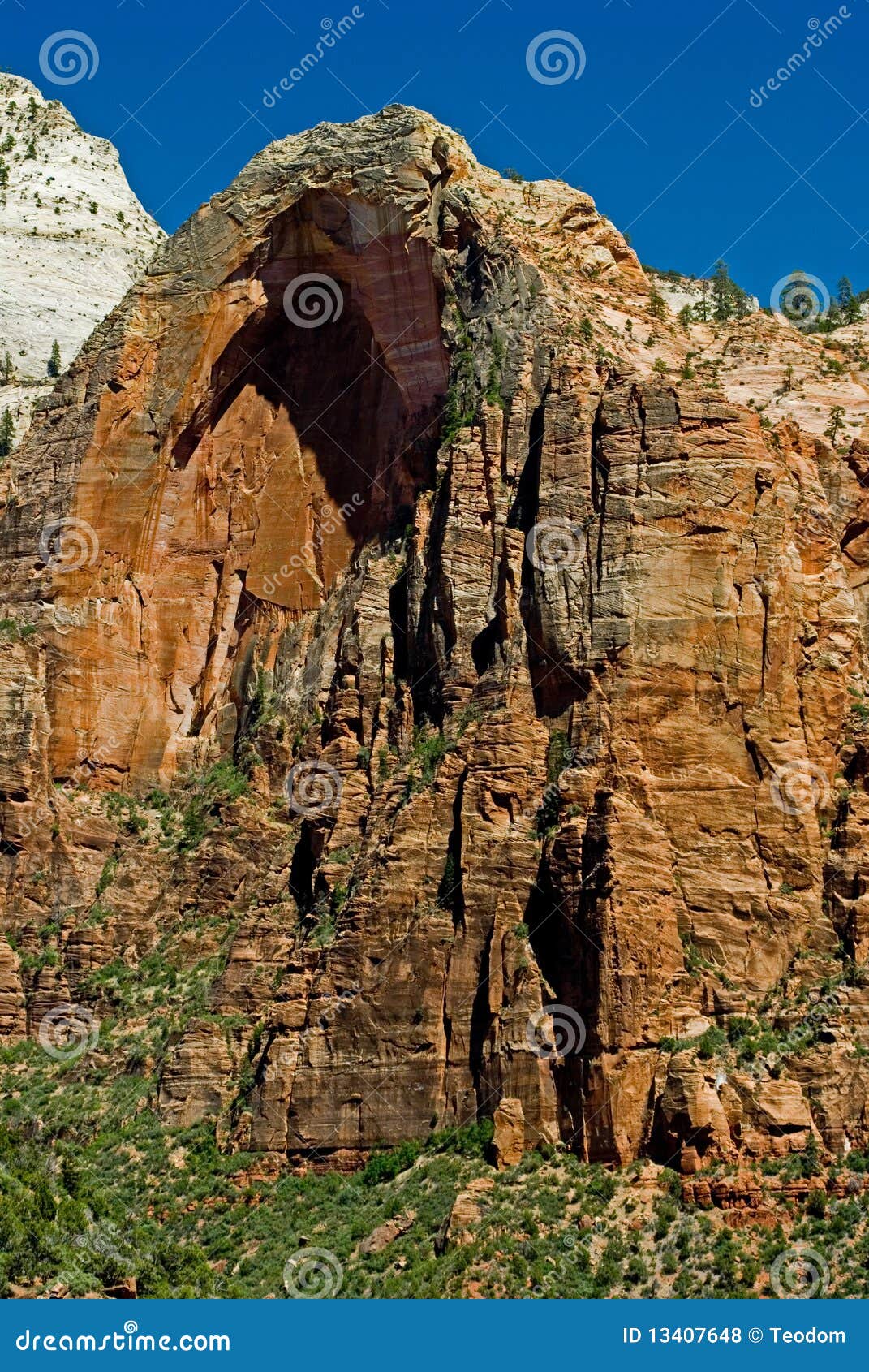 Arch at Zion National Park, Utah Stock Photo - Image of elevation ...