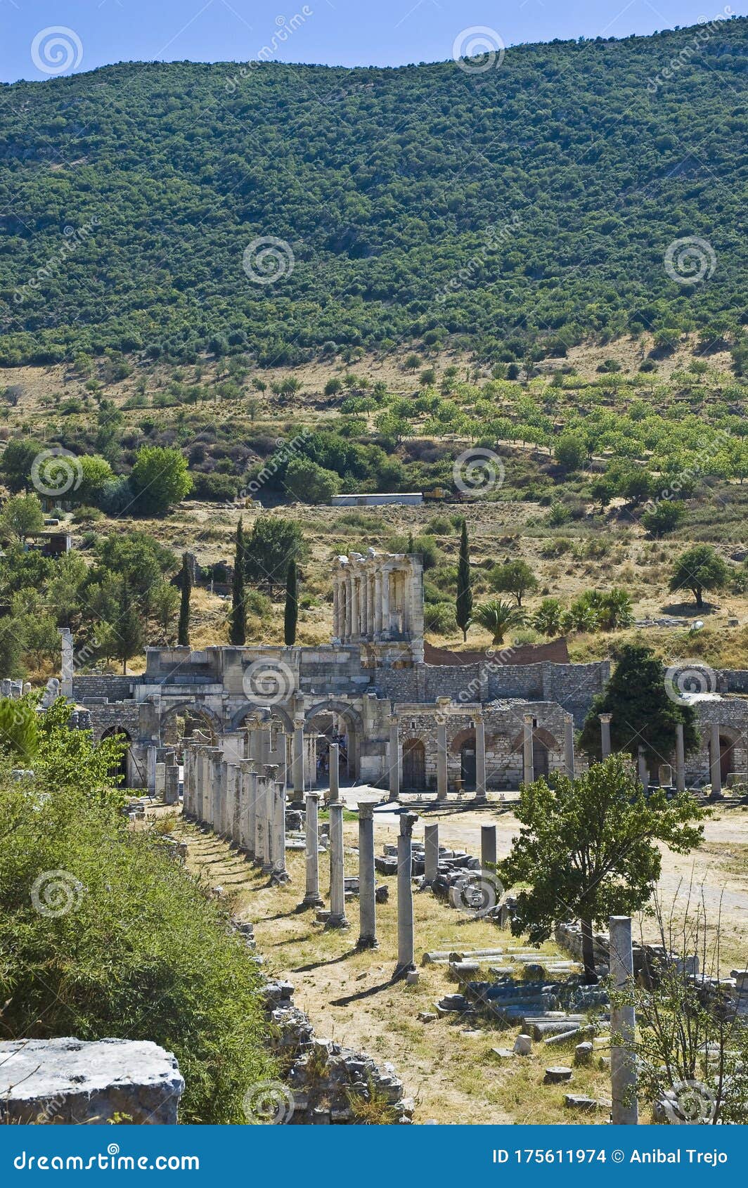 Archaeological Ruins of Efes, Turkey Stock Photo - Image of edifice ...