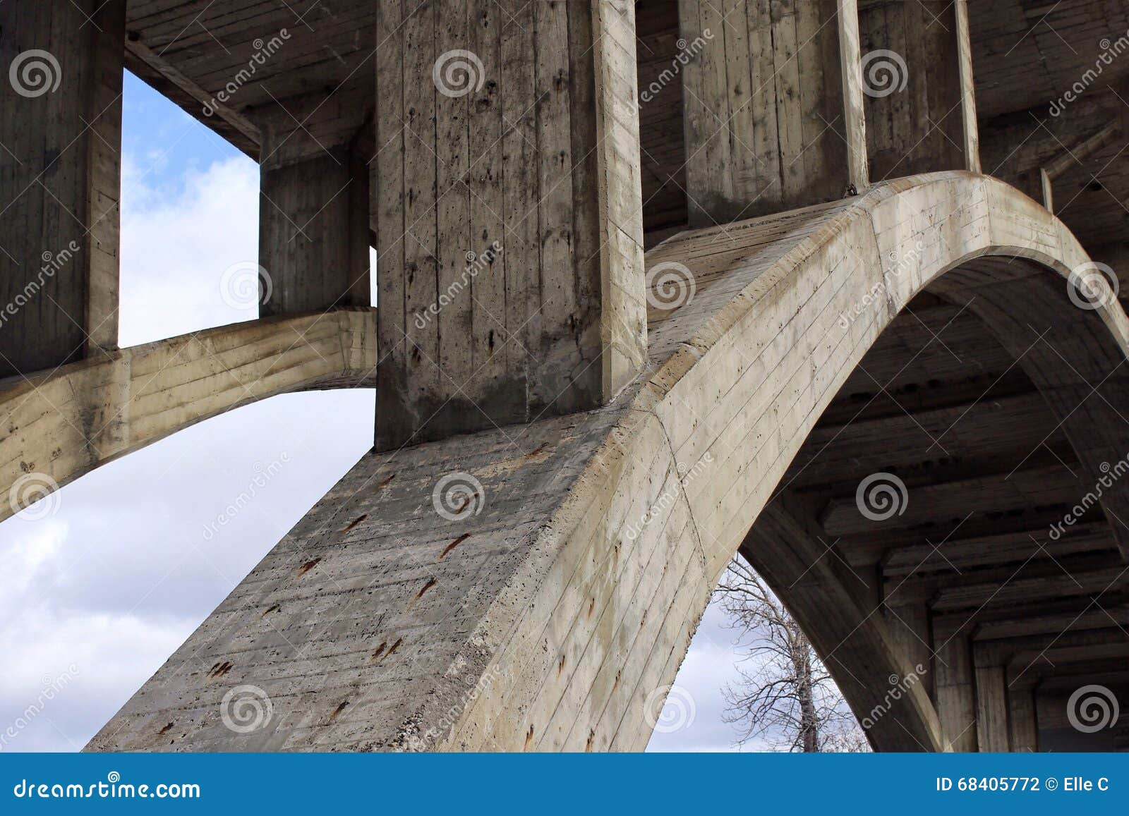 Arched Bridge stock photo. Image of arched, architecture - 68405772