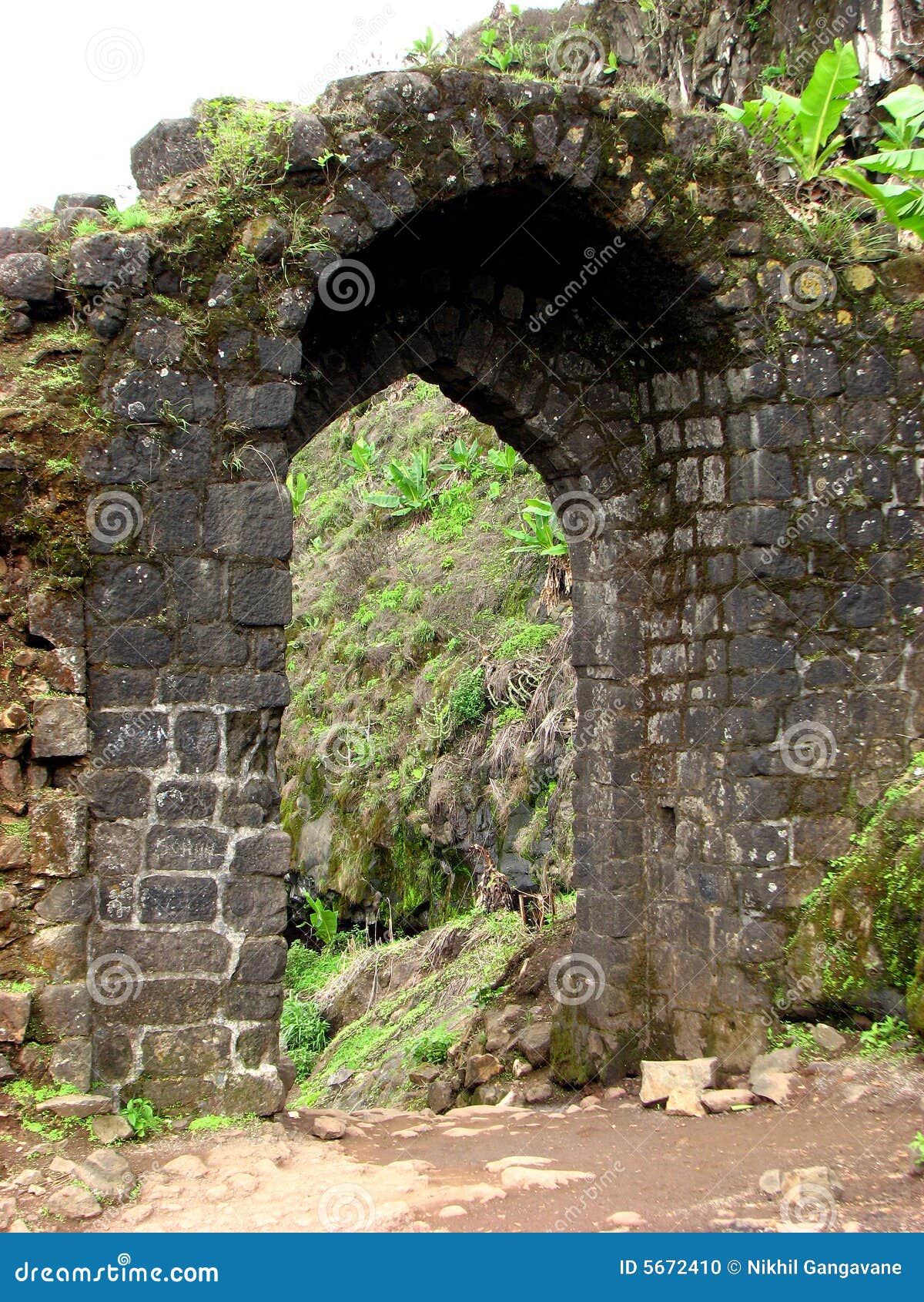 Arched Gate stock photo. Image of gate, entrance, historical - 5672410