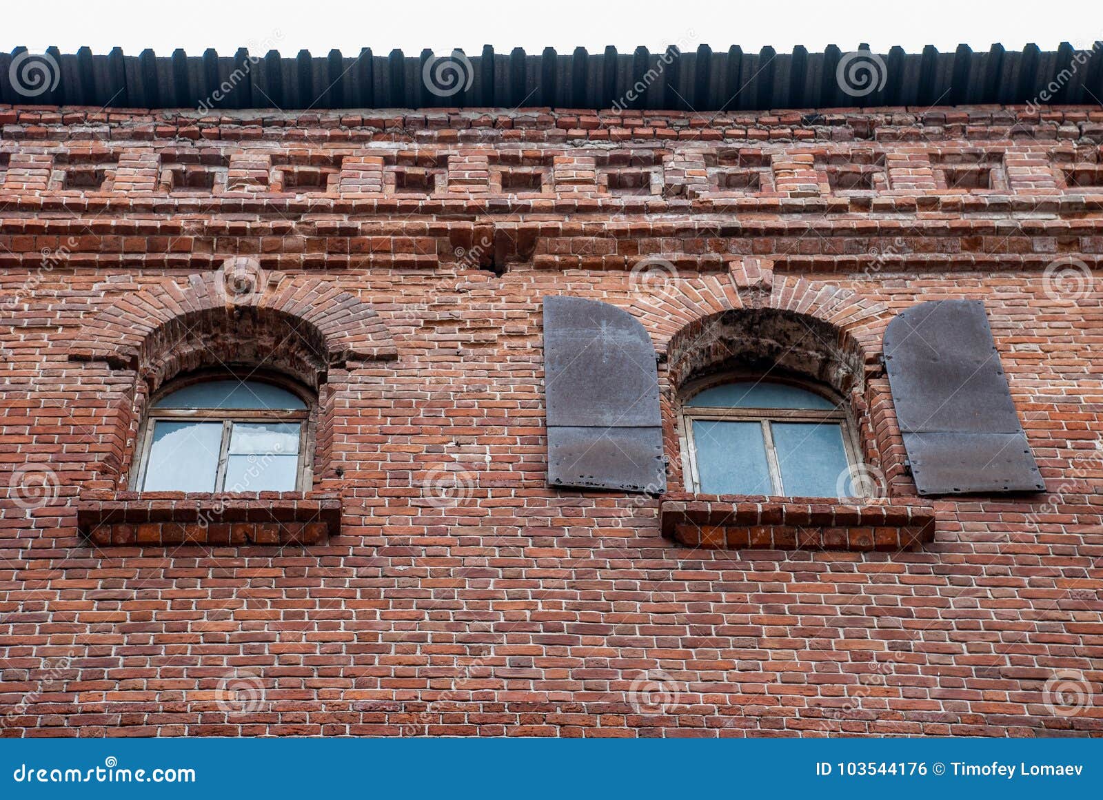 Arched Windows in a Brick Wall Stock Photo - Image of grunge, retro ...