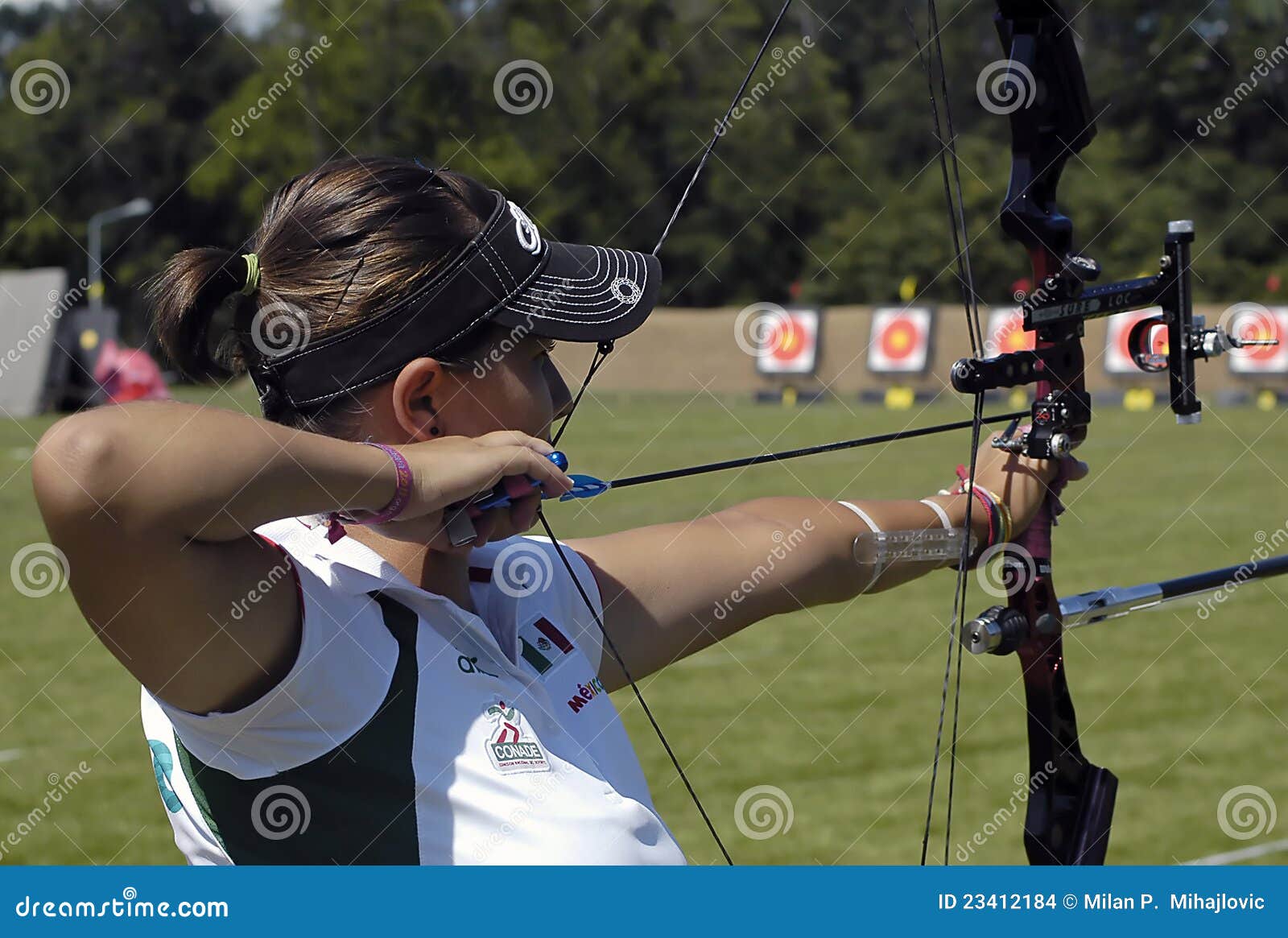 Archer with compound bown editorial stock image. Image of sport - 23412184