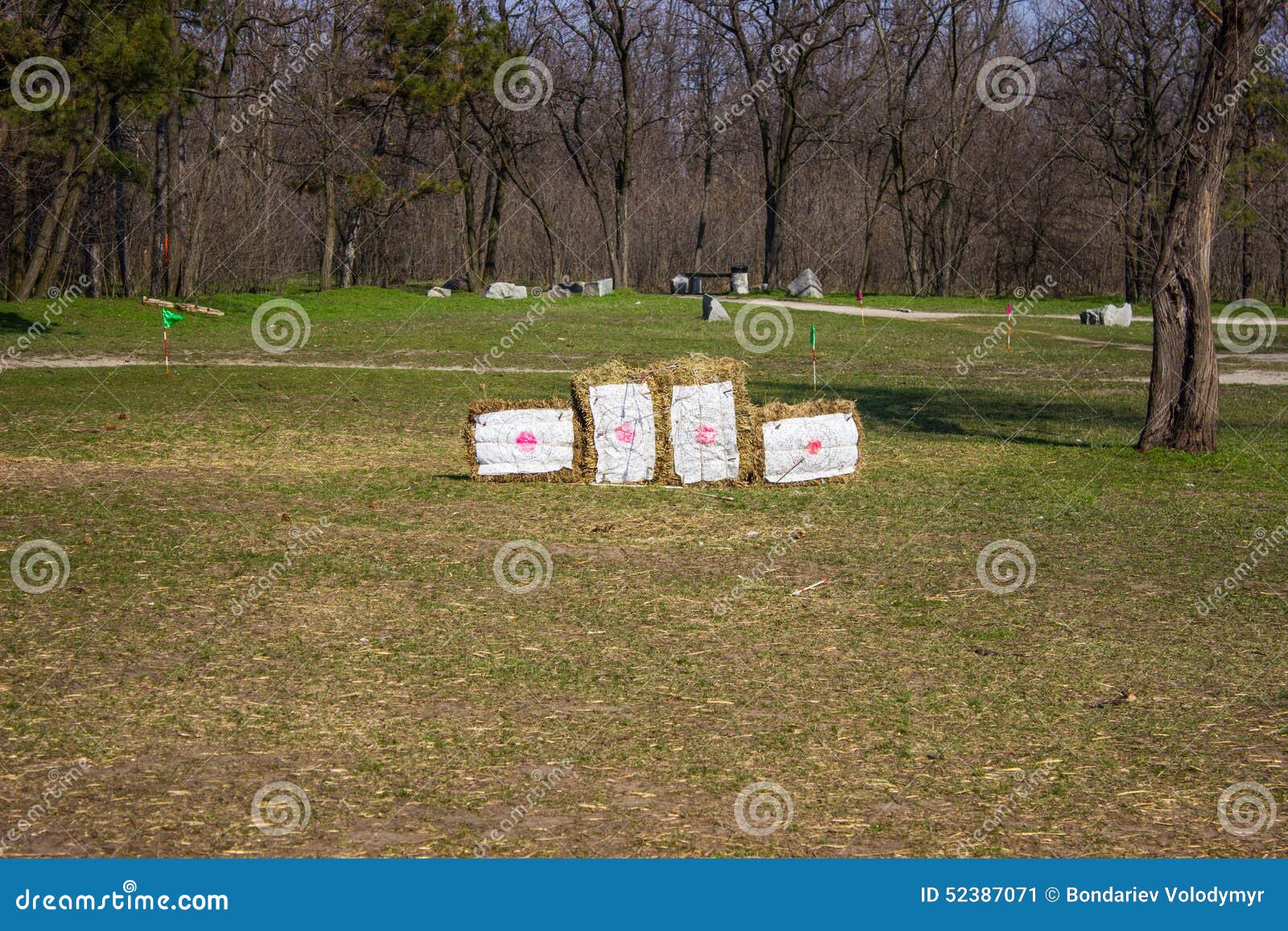 Archery shooting target stock image. Image of precision - 52387071