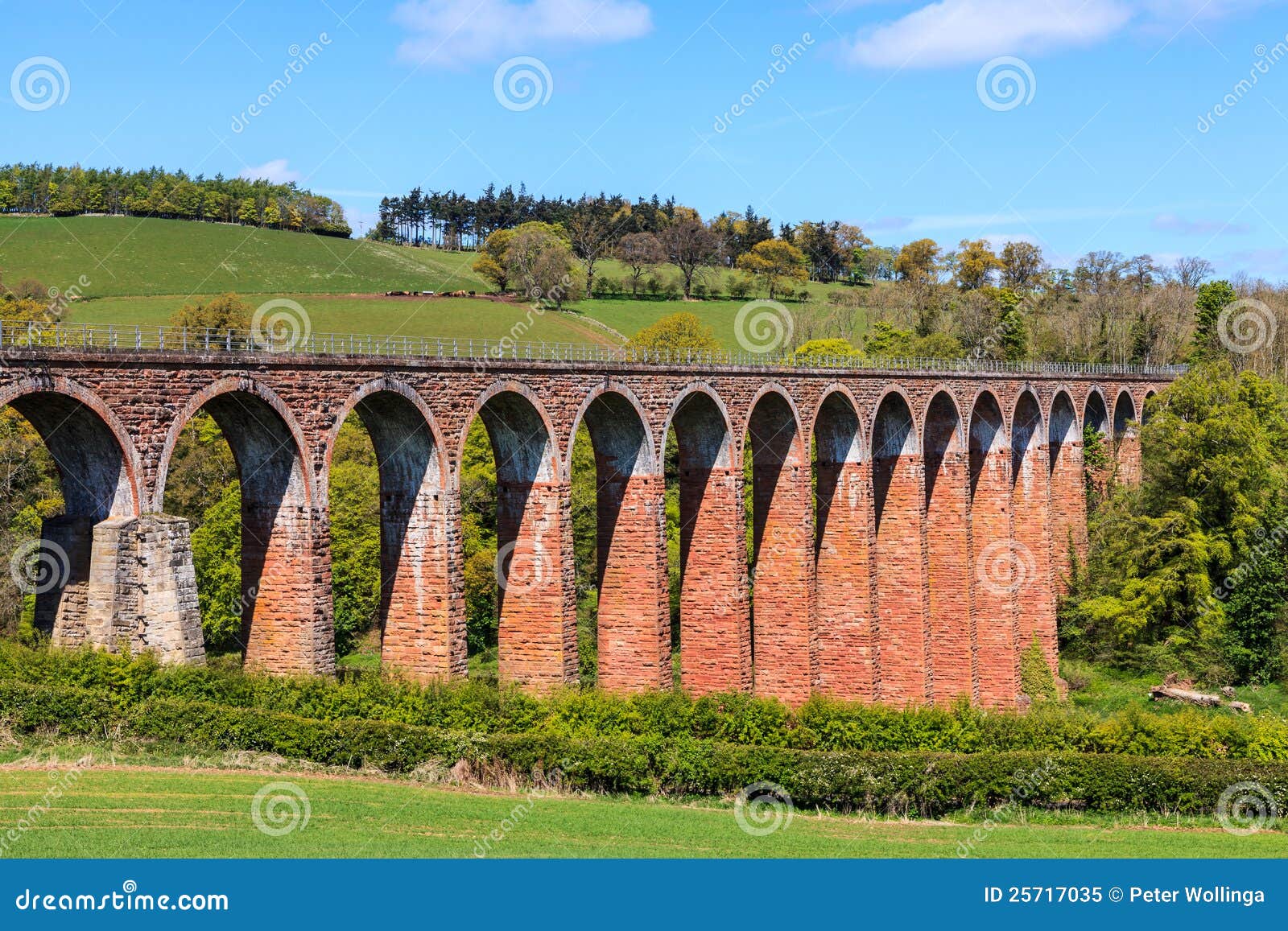 Arches Bridge Over a Valley Stock Image - Image of forest, ancient ...