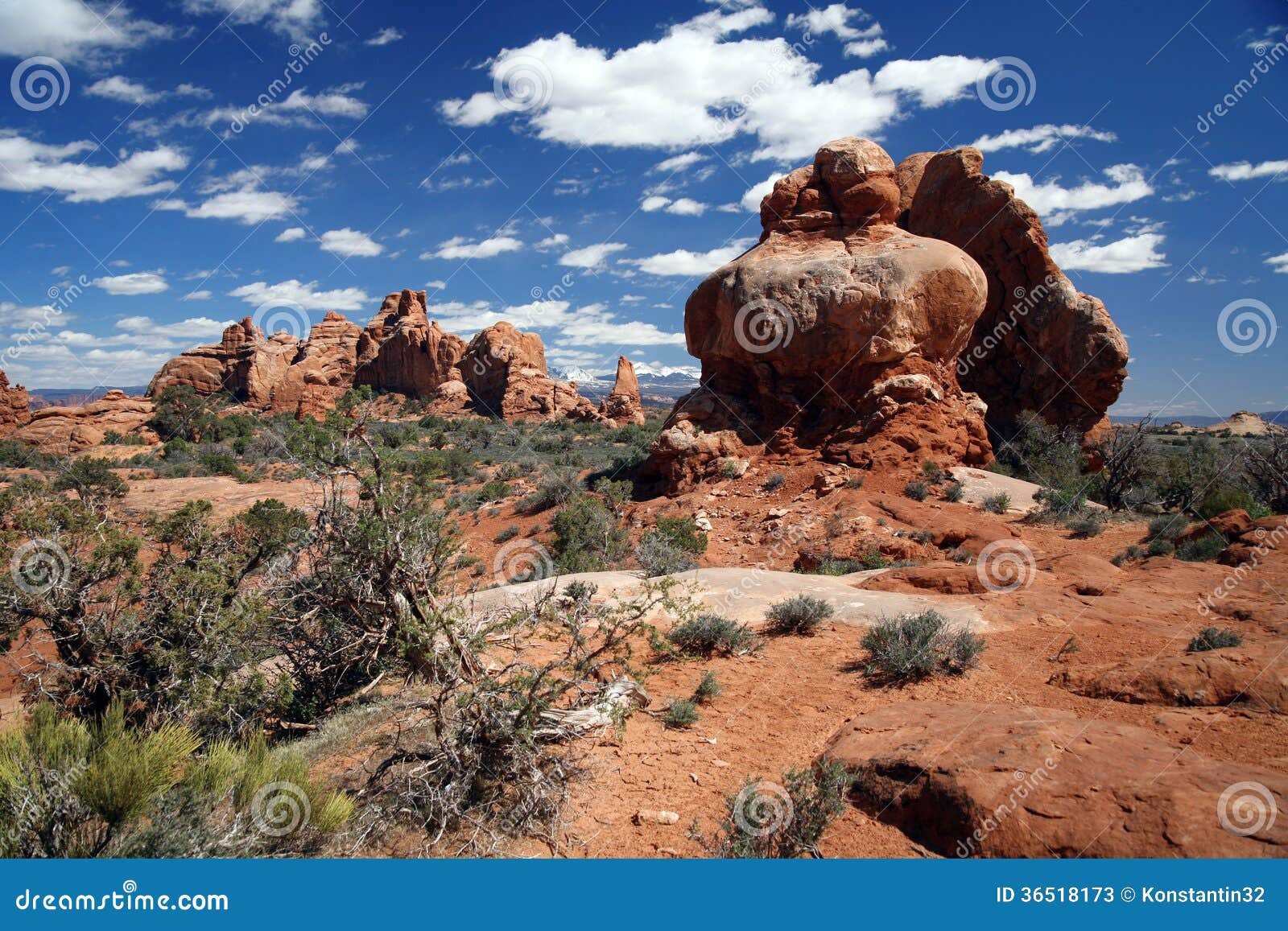 Arches National Park Near Moab, Utah Stock Image - Image of horizon ...