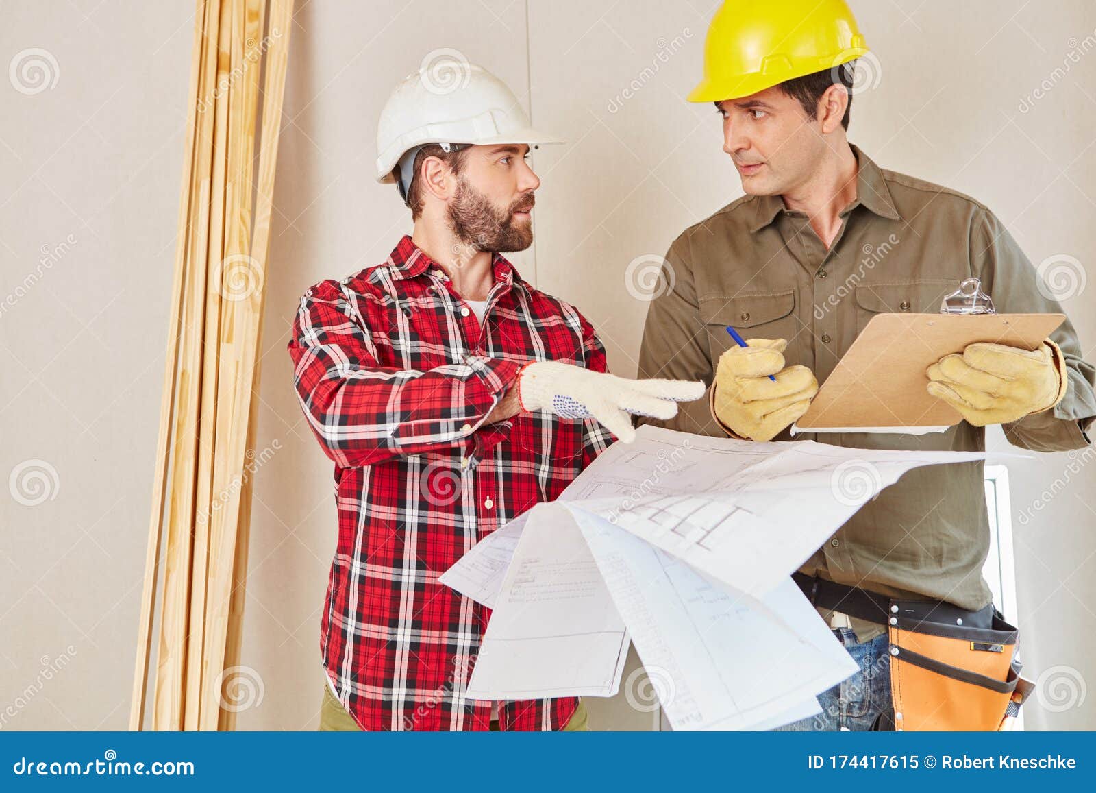 Architect and Foreman with Construction Drawing during Planning Stock ...